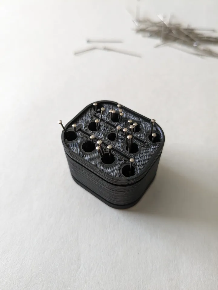 The Magnetic No Spill Pin Bin by HNCXTech | Download free STL model ...