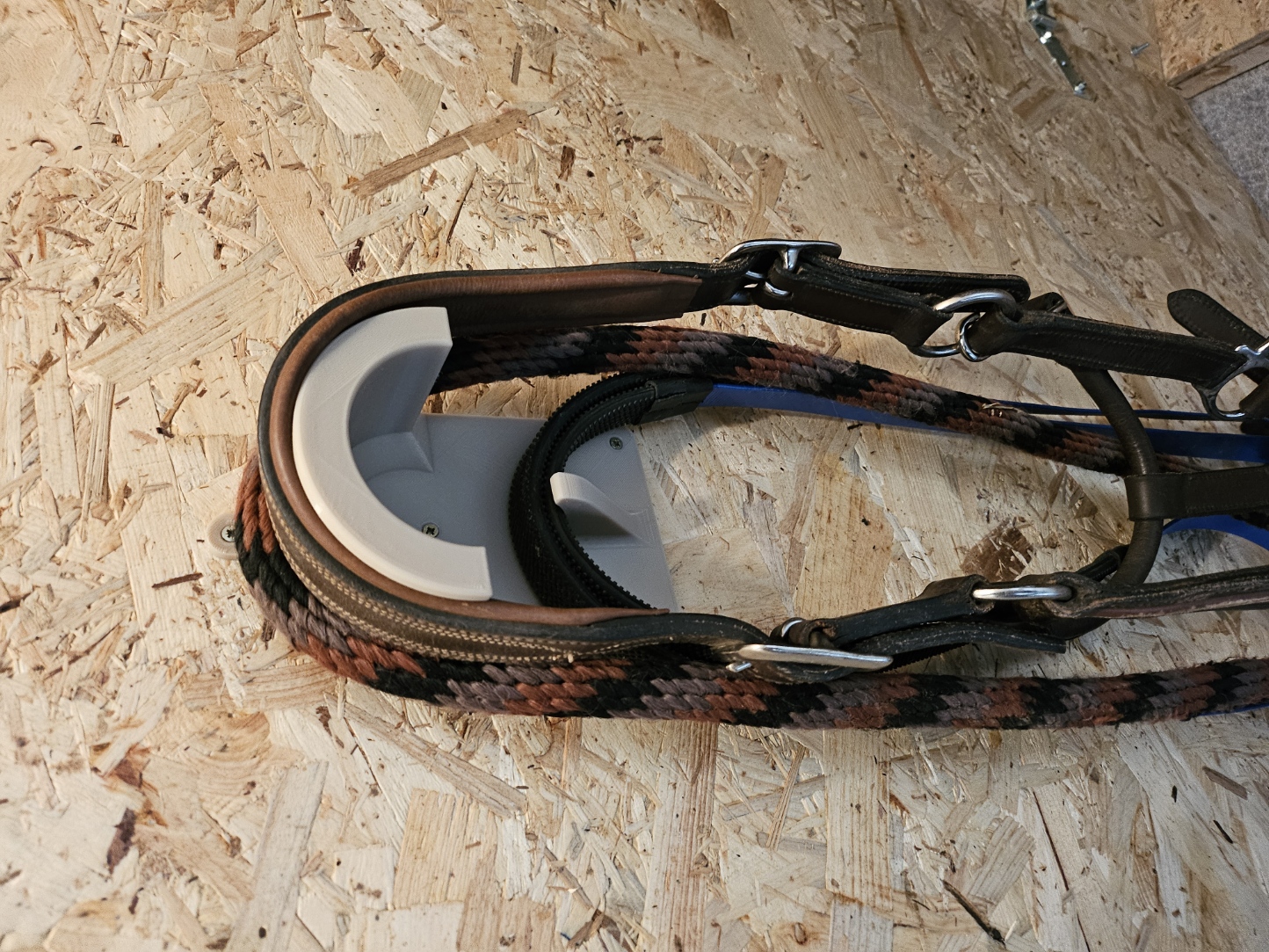 Horse bridle hook by Laguite | Download free STL model | Printables.com