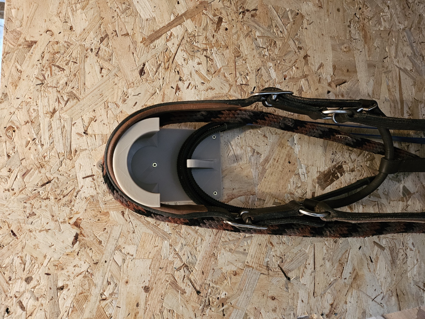 Horse bridle hook by Laguite | Download free STL model | Printables.com