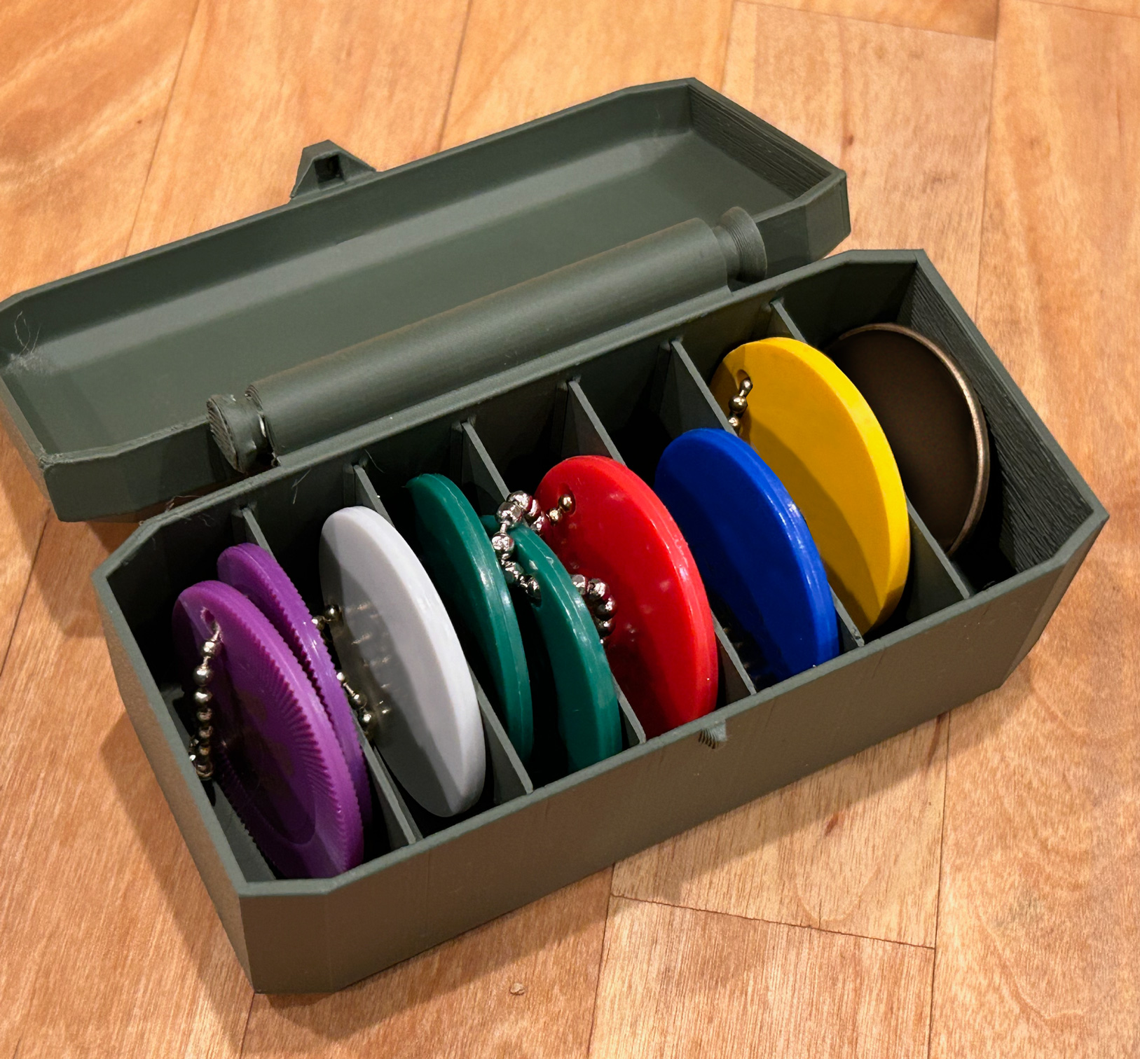 Chip Storage Box Remix with Dividers by Charlie Essers | Download free ...