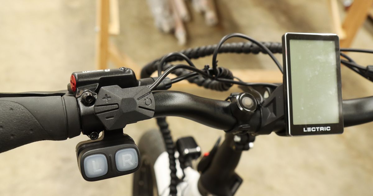 Lumos Wireless Remote Handlebar Mount for Lectric XPedition by retsmah ...