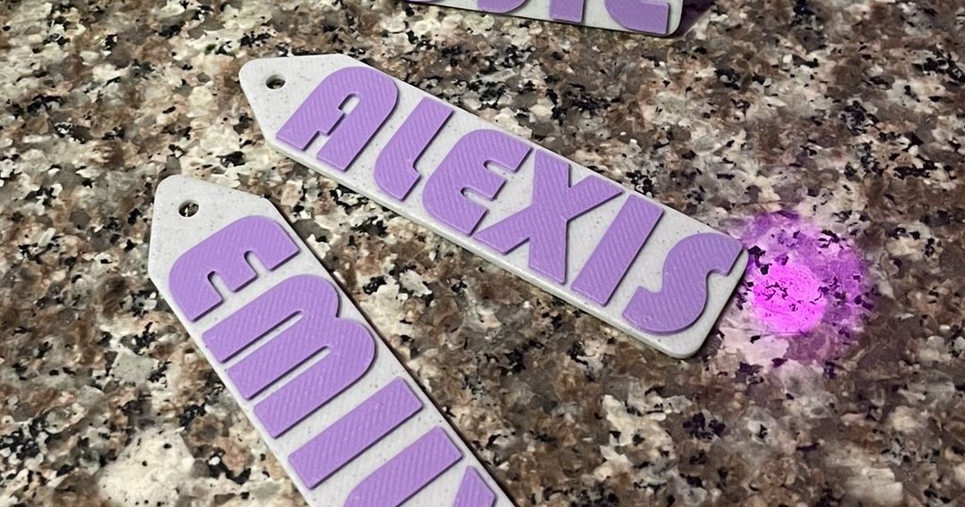 Customizable Keychain with Name by Apolleon | Download free STL model ...