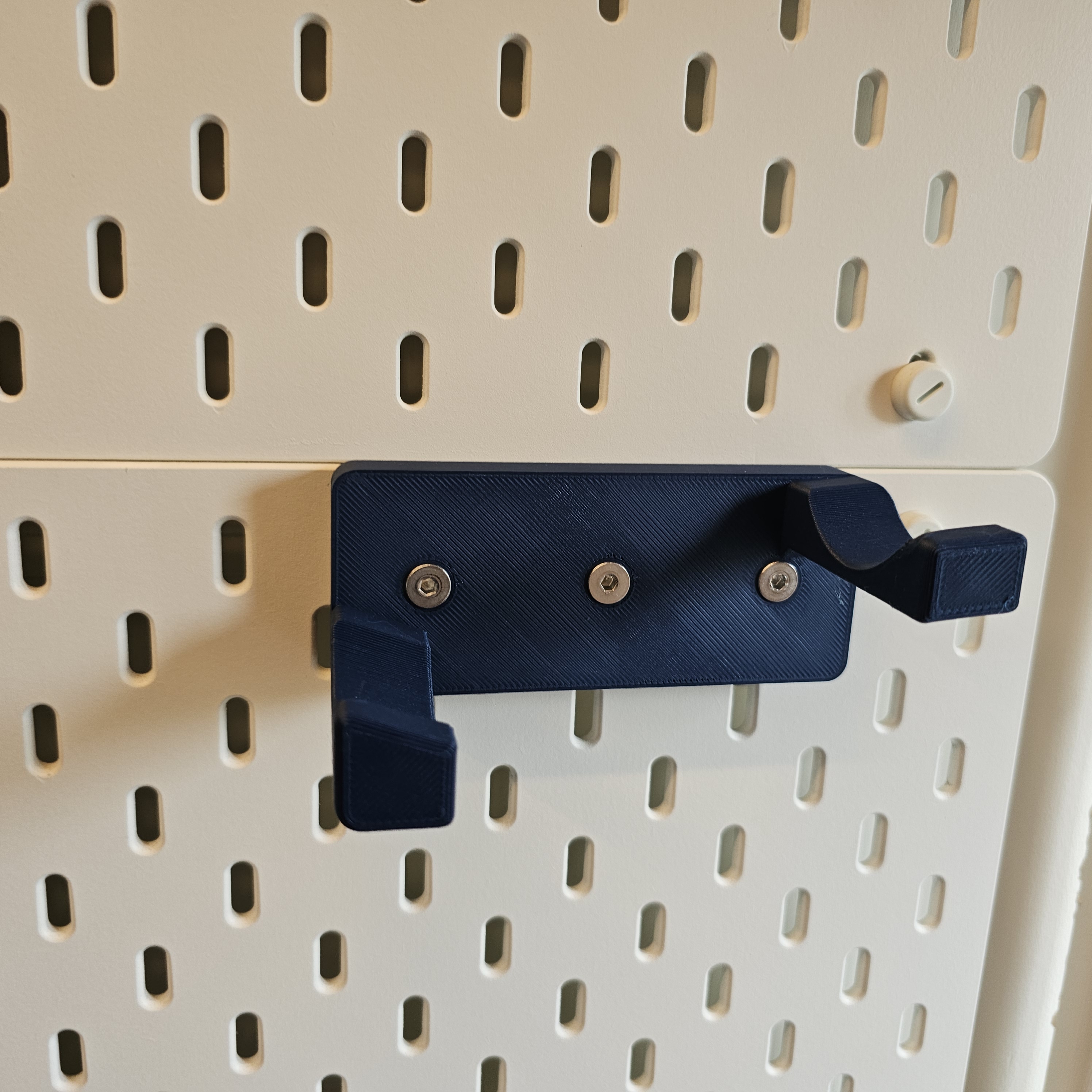 Makita holder for Skadis Pegboard (using screws) by WerkRaum | Download ...