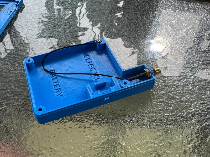 Meshtastic with MagSafe by phspman | Download free STL model ...