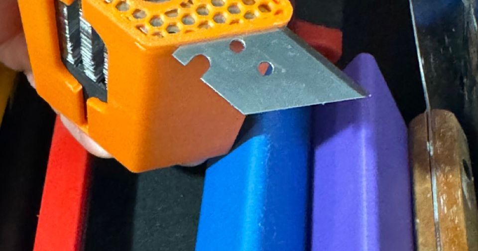 Utility Blade Dispenser by Joshua Hogendorn | Download free STL model ...