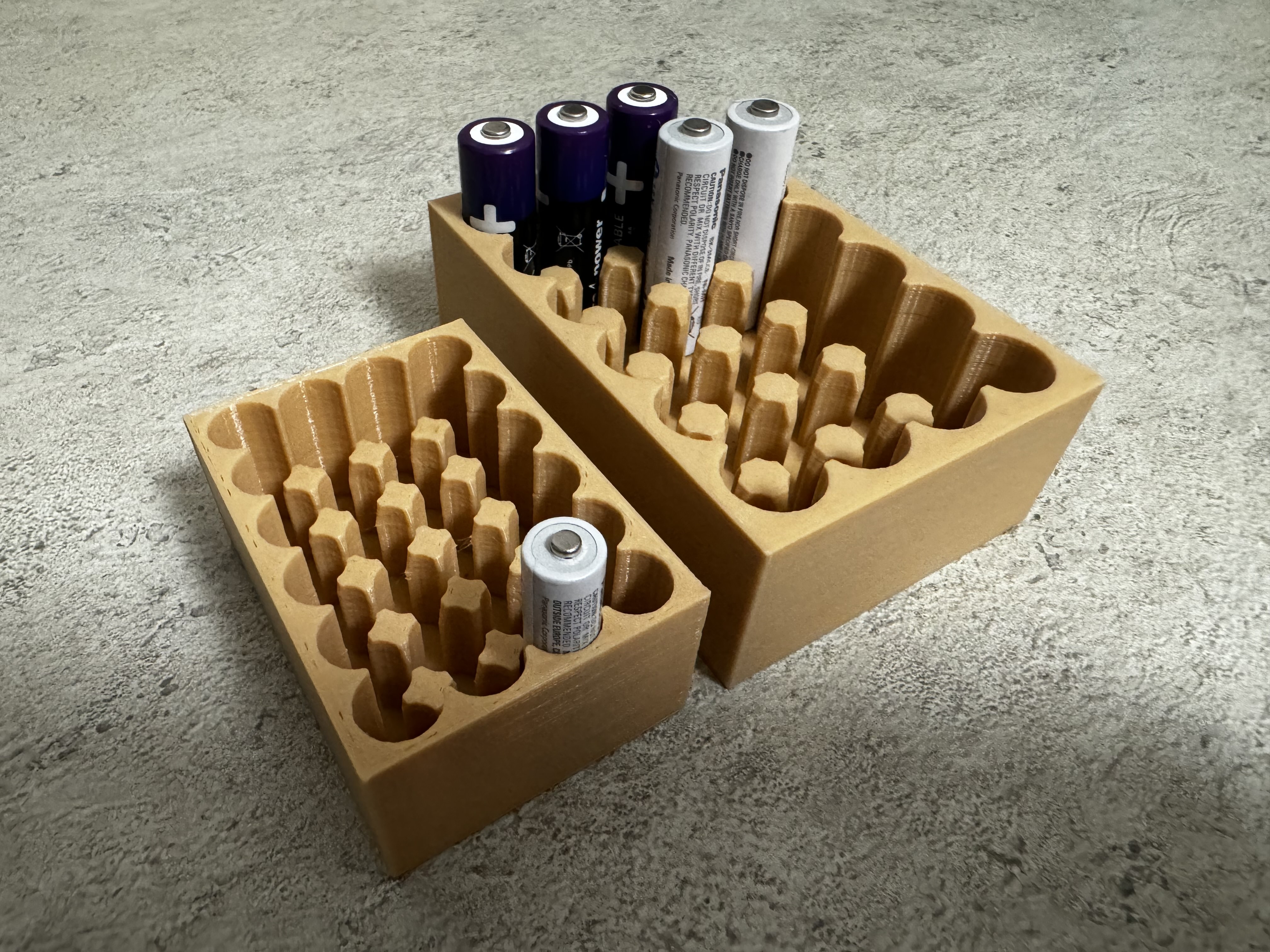 Battery box - for AA and AAA by Igor Kopriva | Download free STL model ...