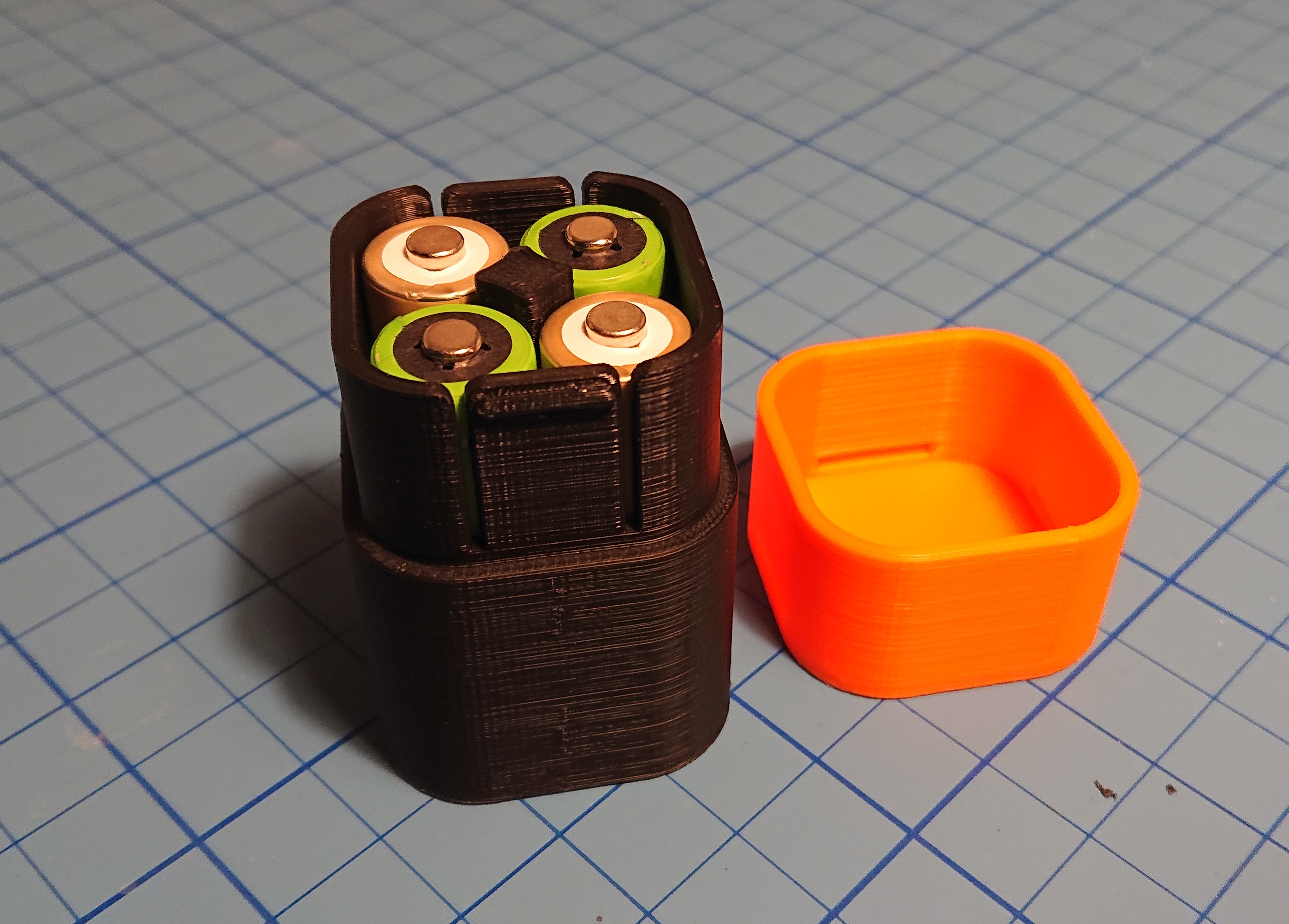 Battery container for four AA batteries by Robert Eliason | Download ...