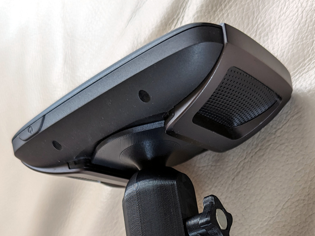 TomTom GPS ball-joint socket adapter plate (customizable) by ...