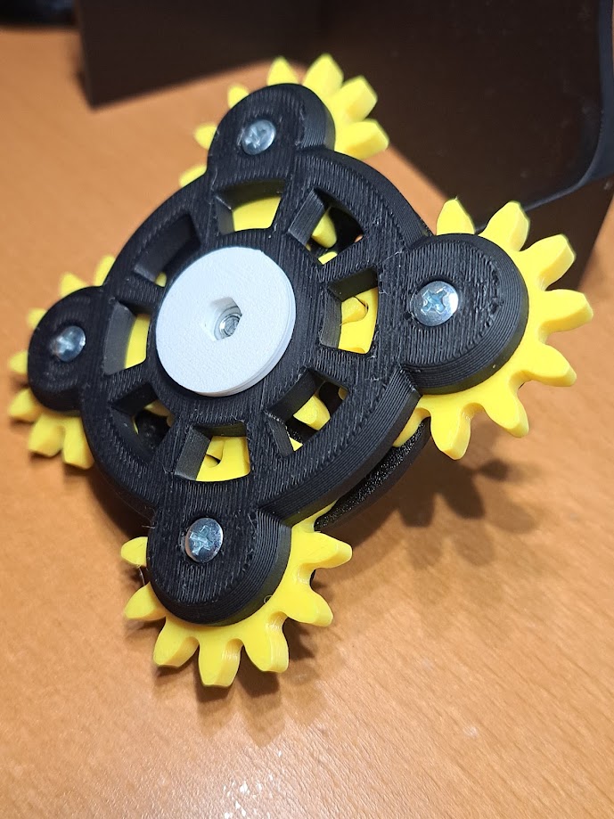 5-Gear Spinner by Ruiaxe | Download free STL model | Printables.com