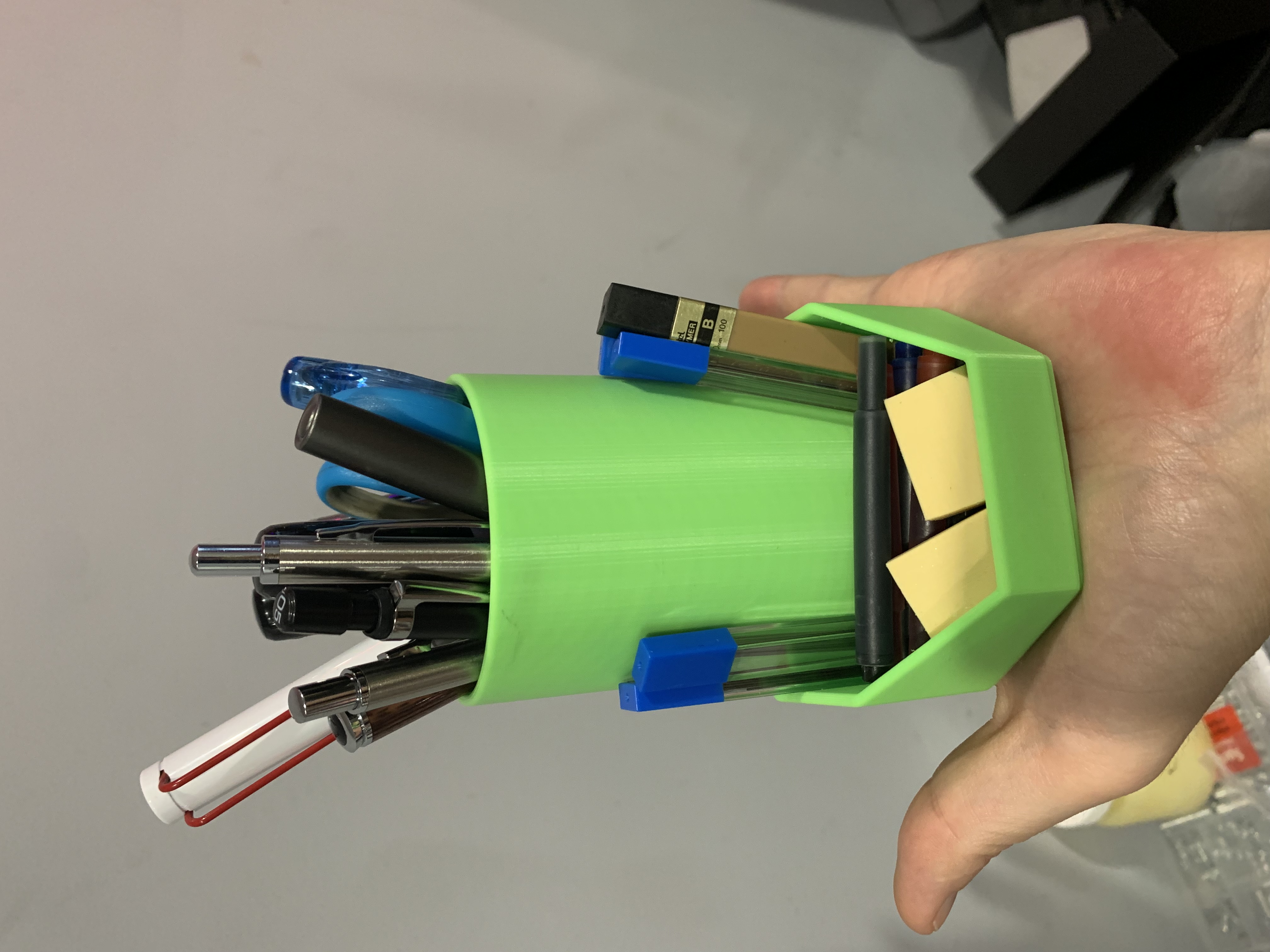 Minimalist Pen Holder by Busley Martin | Download free STL model ...