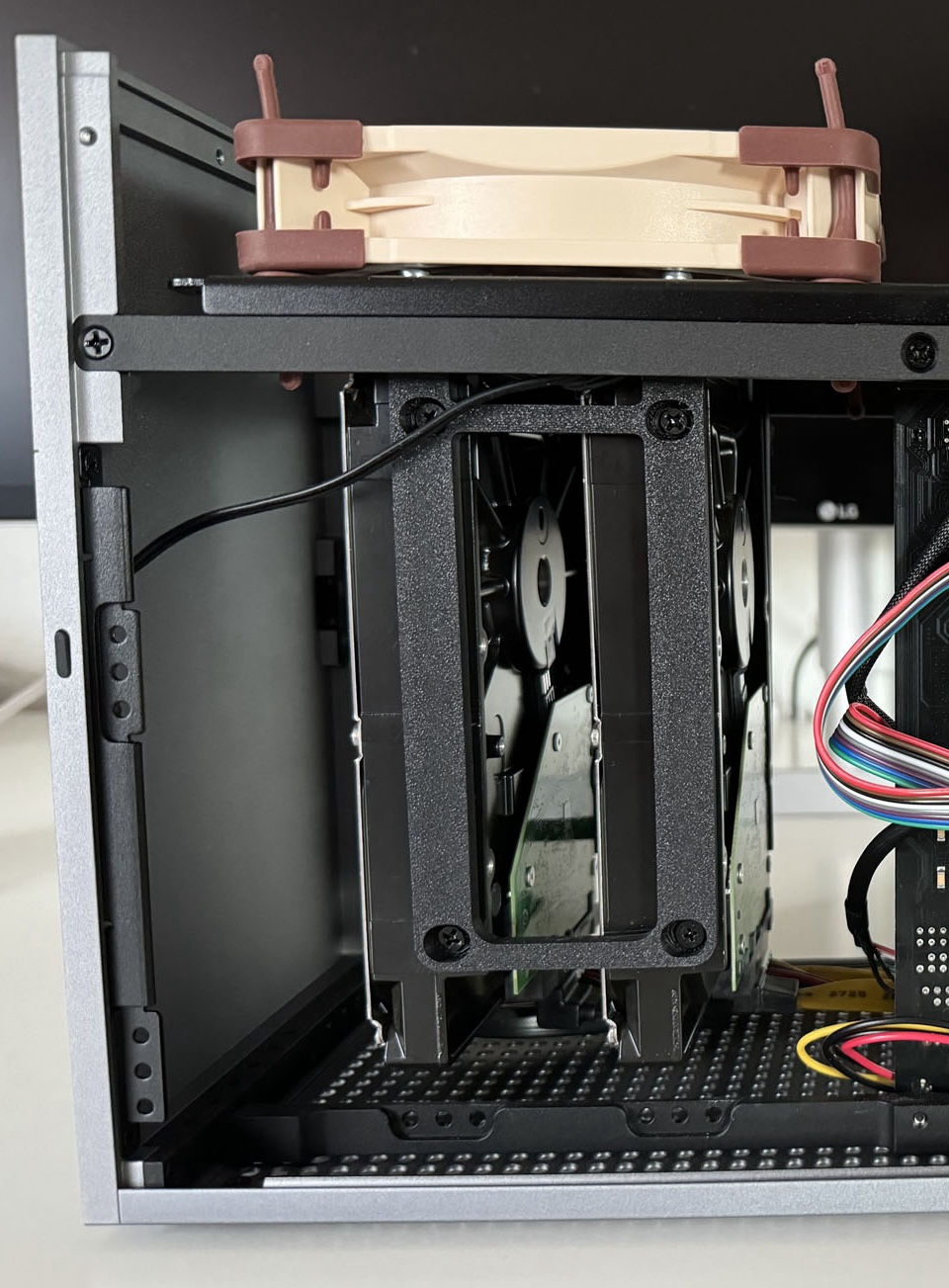 FormD T1 Dual 3.5 inch HDD Mount by m4 | Download free STL model ...