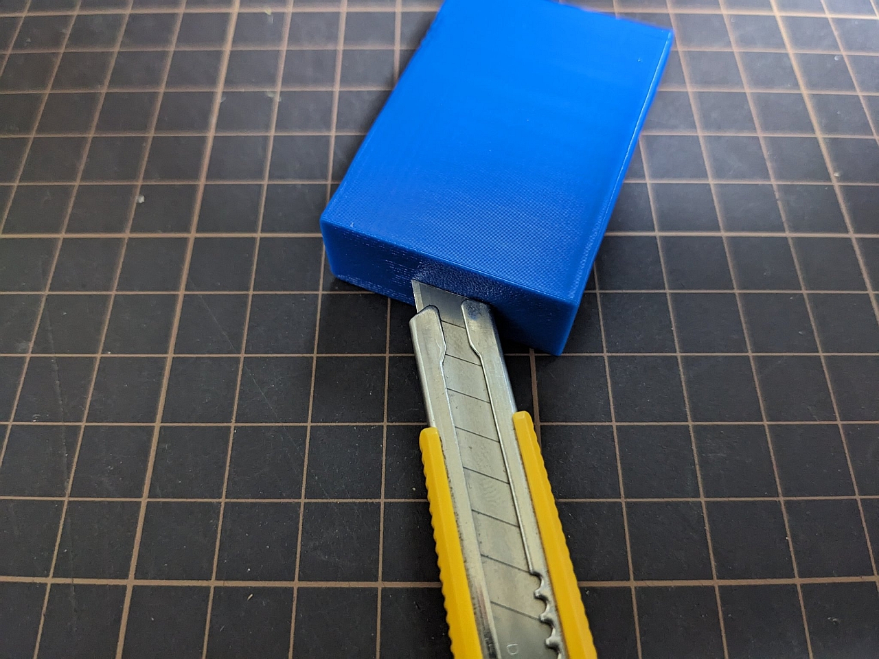 Cutter blade snapper with disposal storage by proko | Download free STL ...