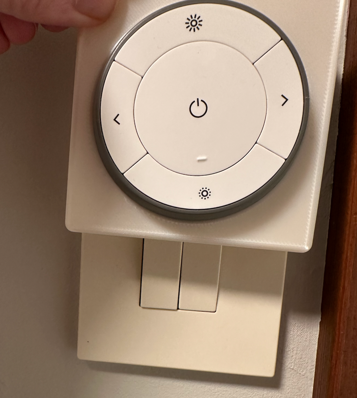 Round IKEA Trådfri Switch Cover by Mattias Lindblad | Download free STL ...