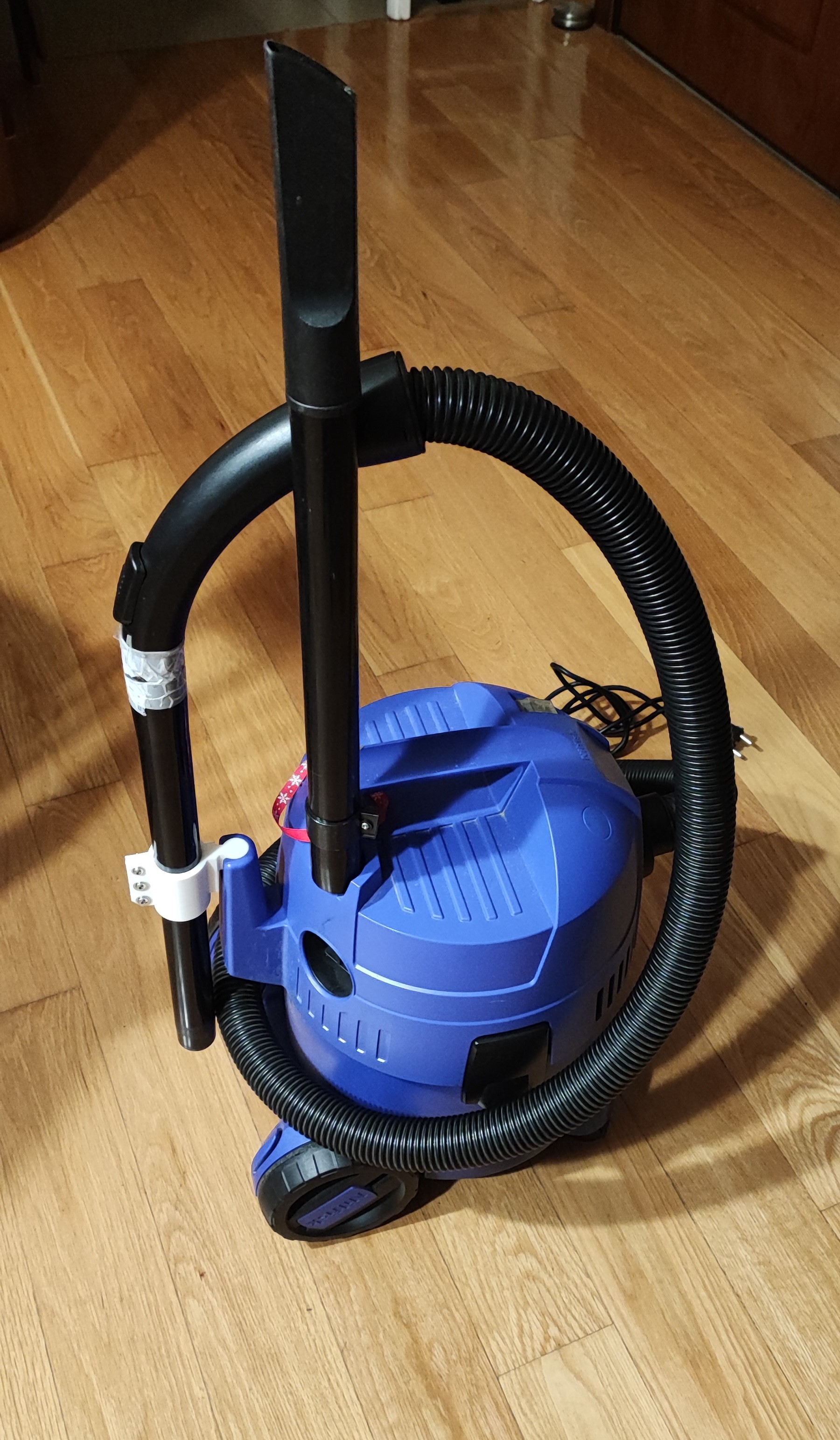 Nilfisk buddy 2 vacuum cleaner base by Sot Kon | Download free STL ...