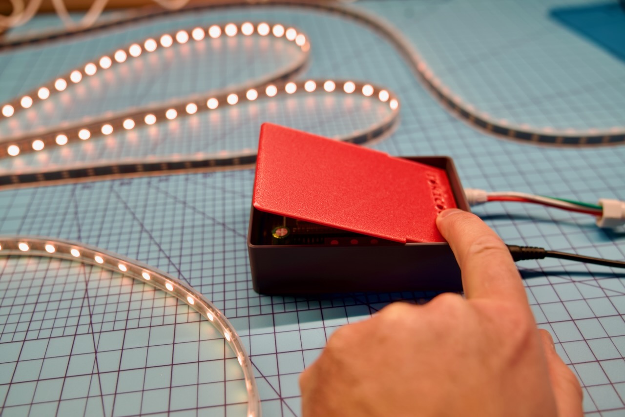 WLED + ESP32 Holder box with magnet lid by Roman Kiprin | Download free ...