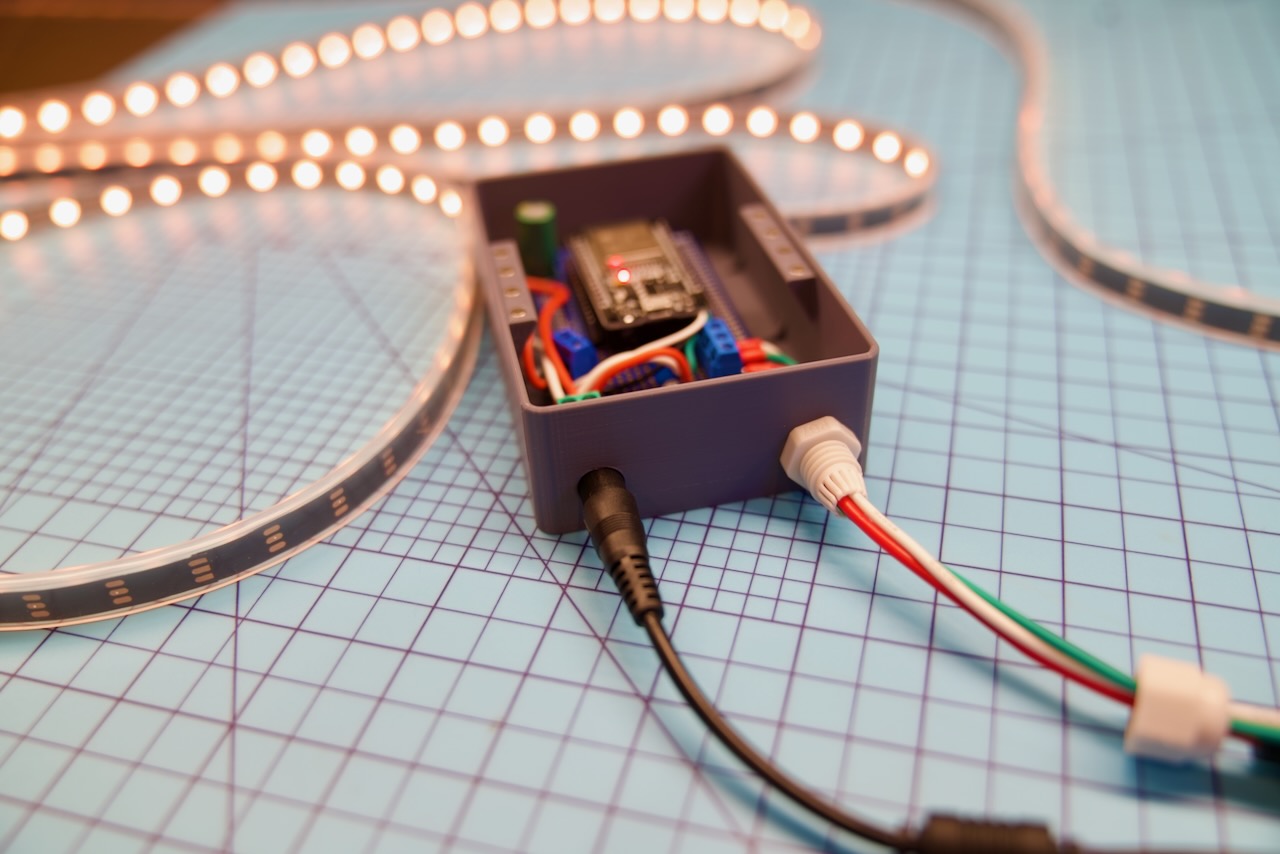 Wled Esp32 Holder Box With Magnet Lid By Roman Kiprin Download Free