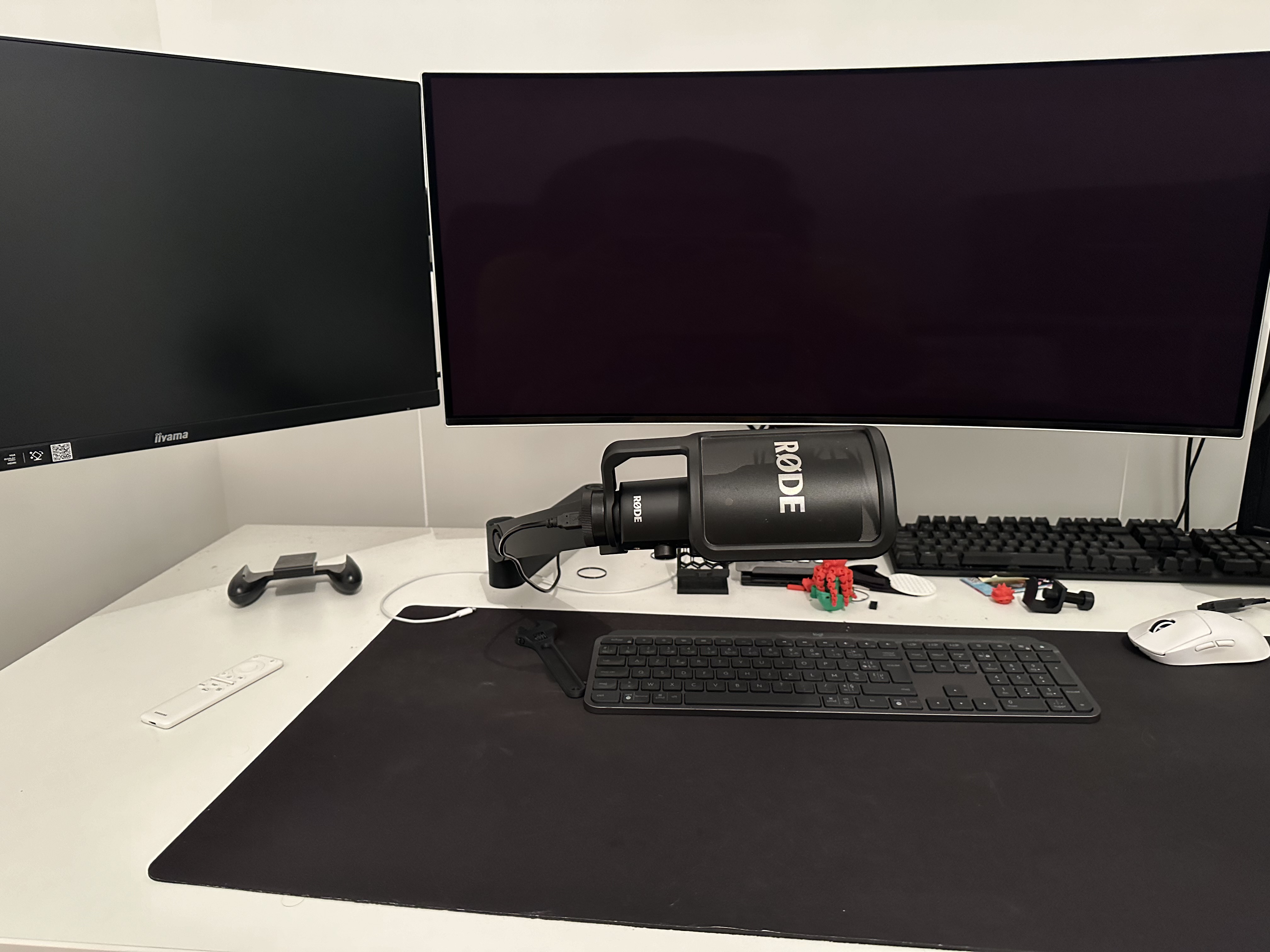 Low profile Mic Arm by NicolasB | Download free STL model | Printables.com