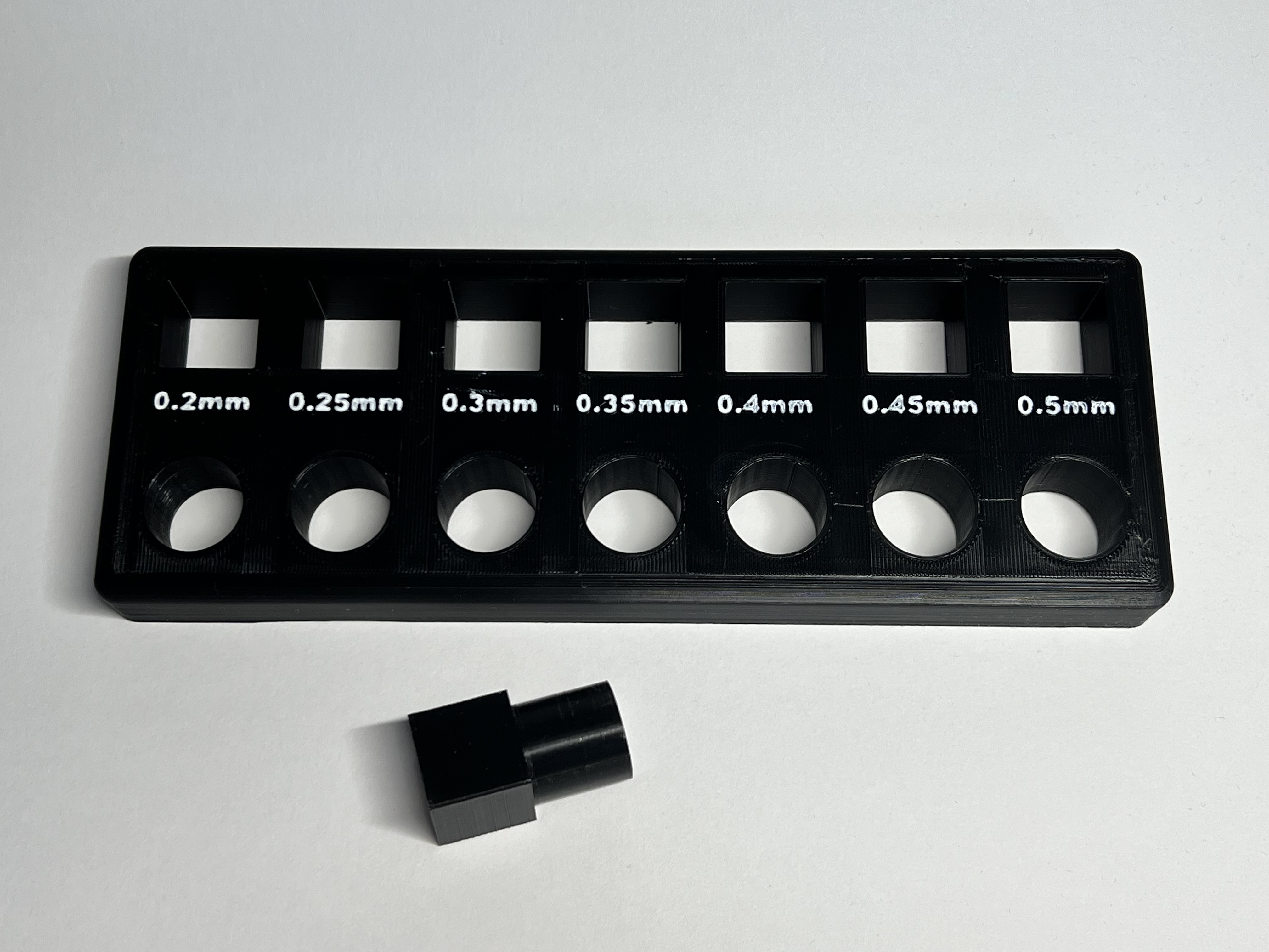 3D printing tolerance test by Joni_Pepperoni | Download free STL model ...