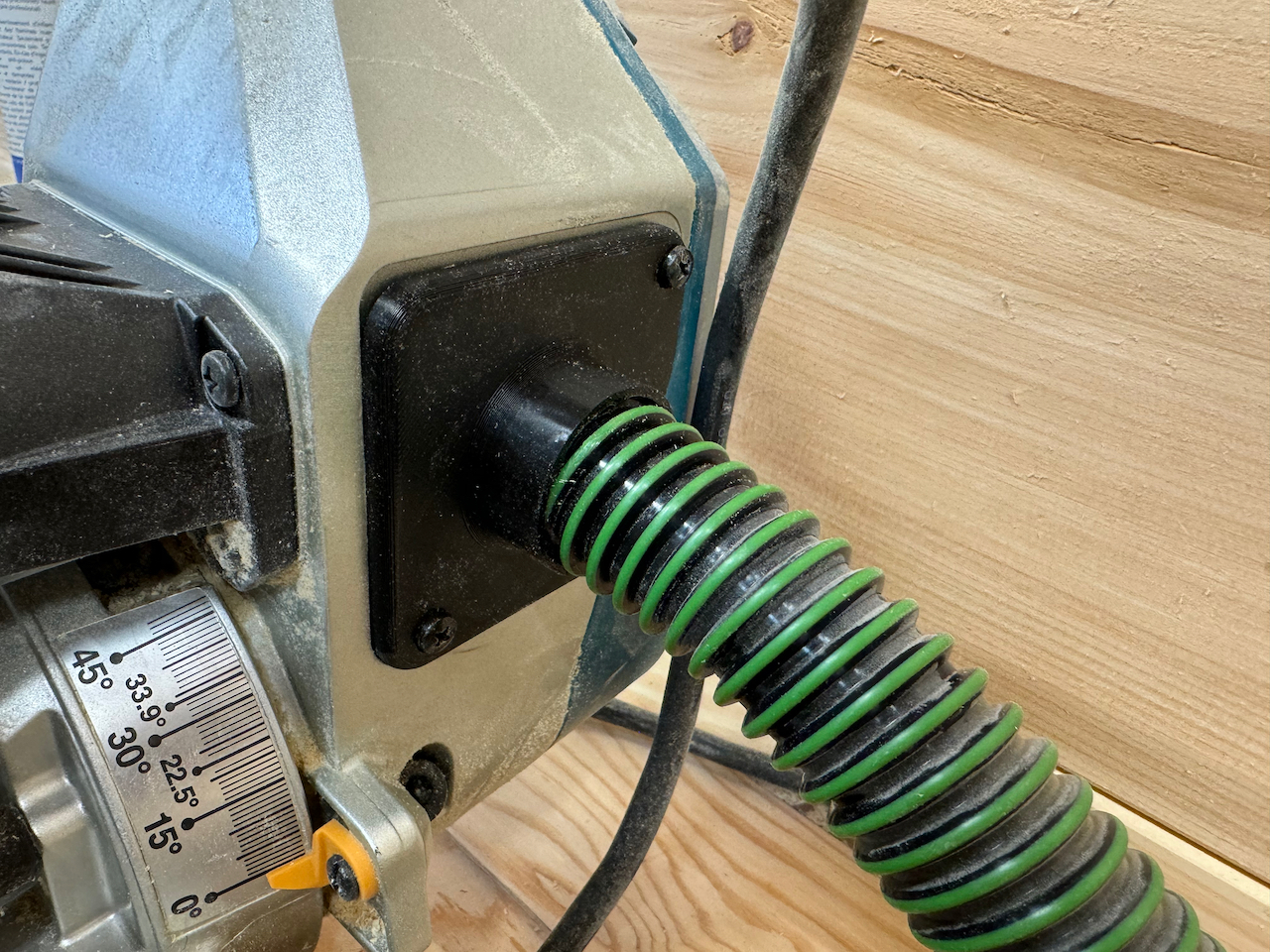 Makita DXT Mitre saw dust extraction by Beetlebeetle | Download free ...