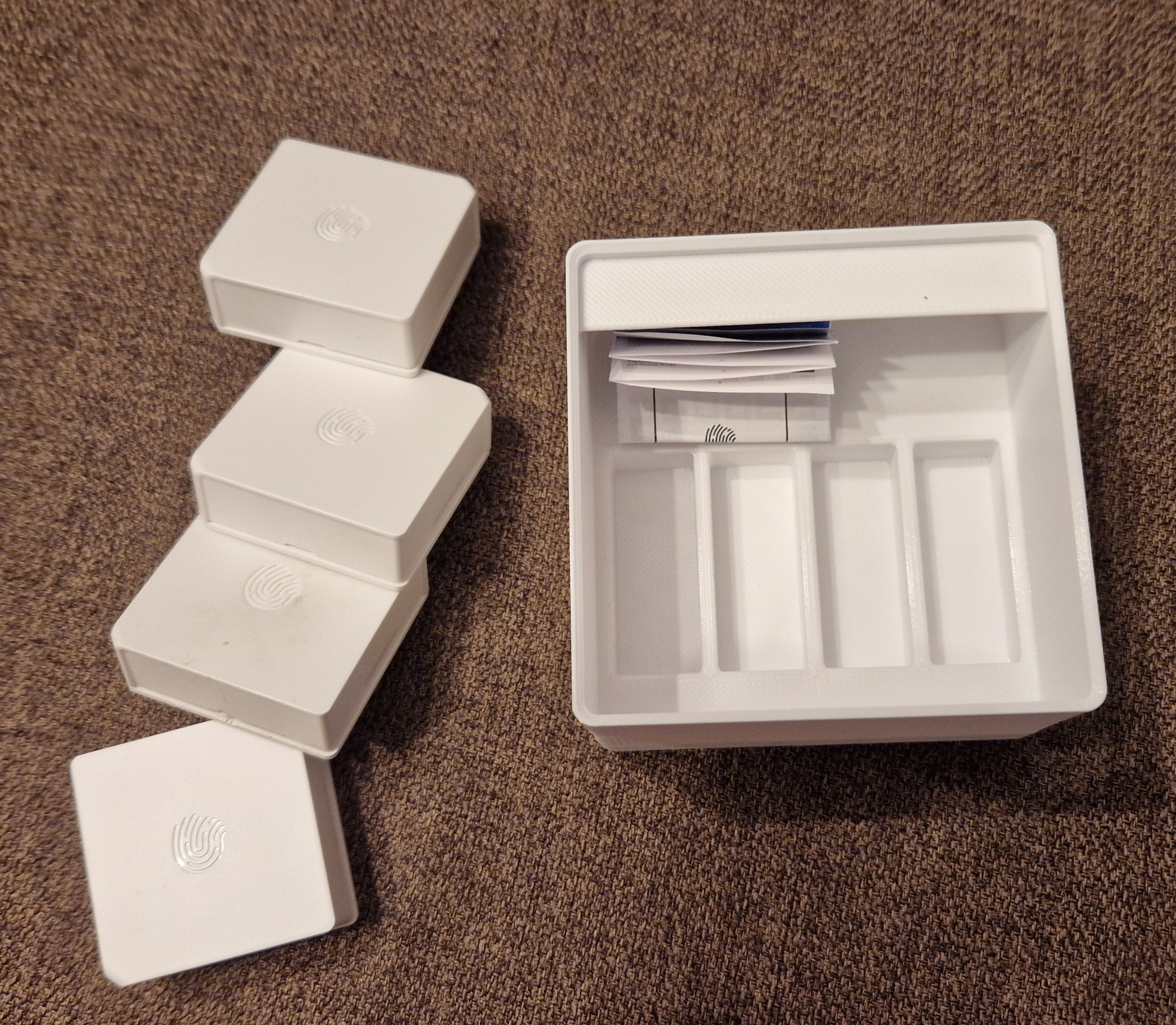 Gridfinity storage box for 4 Sonoff SNZB-01 buttons von Florin Balazs ...