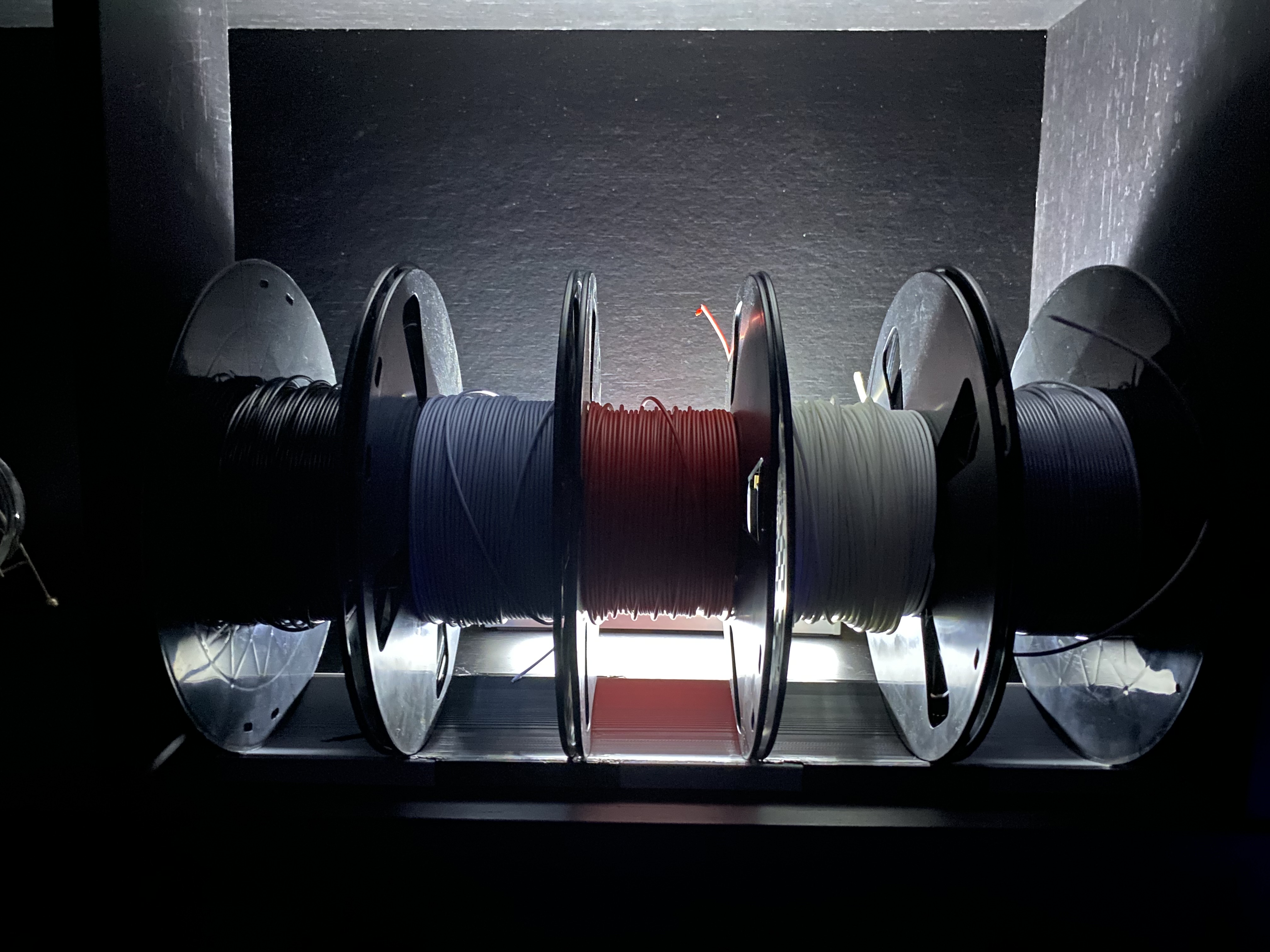 Modular snap track filiment spool storage par Hi_Im_Dave | Téléchargez ...