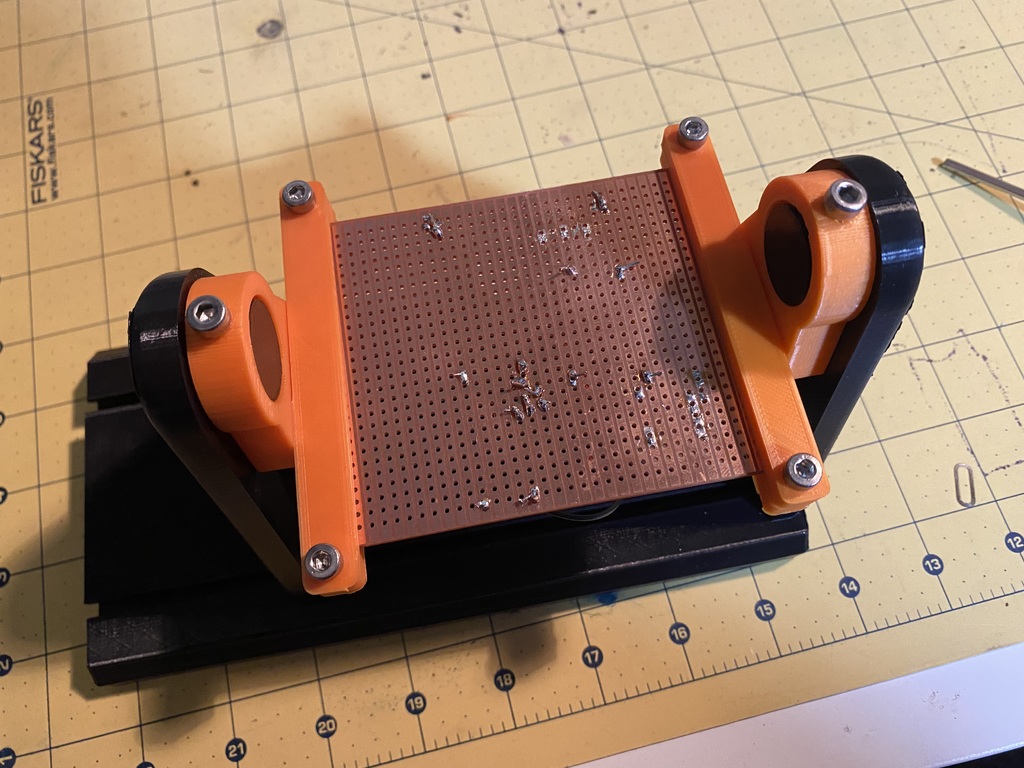 Multi Position PCB Clamp by CobraDesign47 | Download free STL model ...