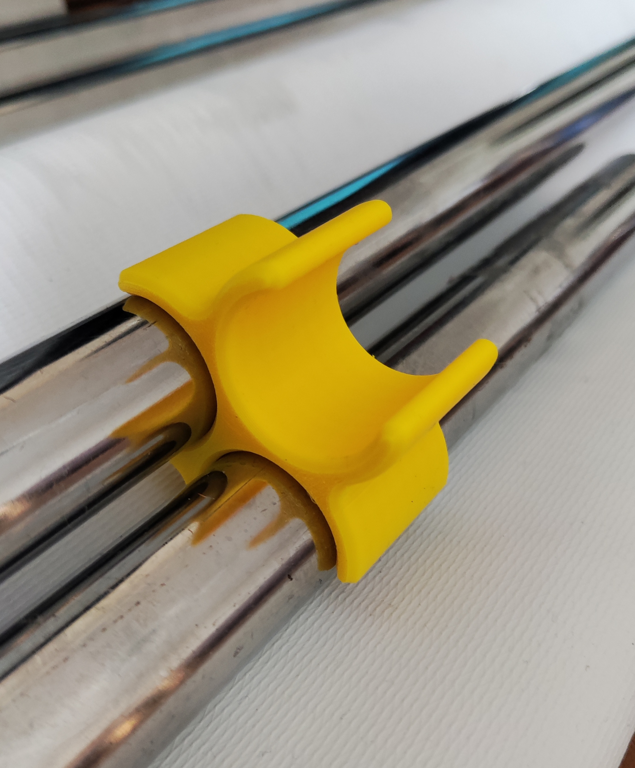 A set of brackets/clips for 25mm pipes/tubes by Gonza Altant | Download free STL model ...