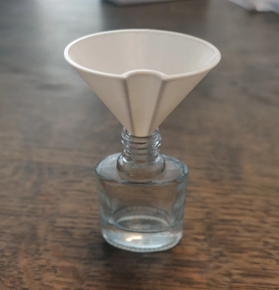 Small and simple funnel by TravockMD | Download free STL model ...