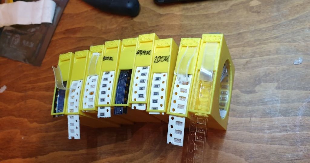 SMD box with dispenser by konikvranik | Download free STL model ...