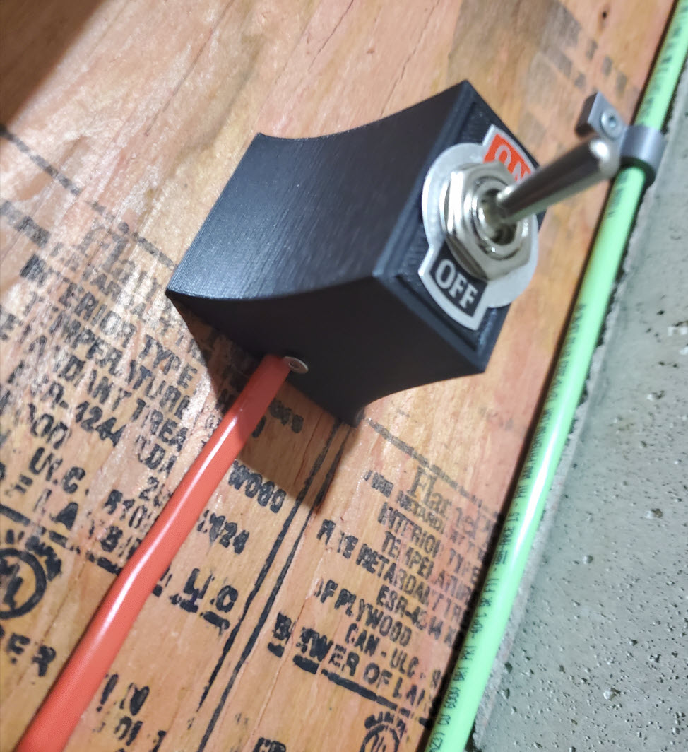 12 V Toggle Switch wall mount by Rob Latour | Download free STL model ...