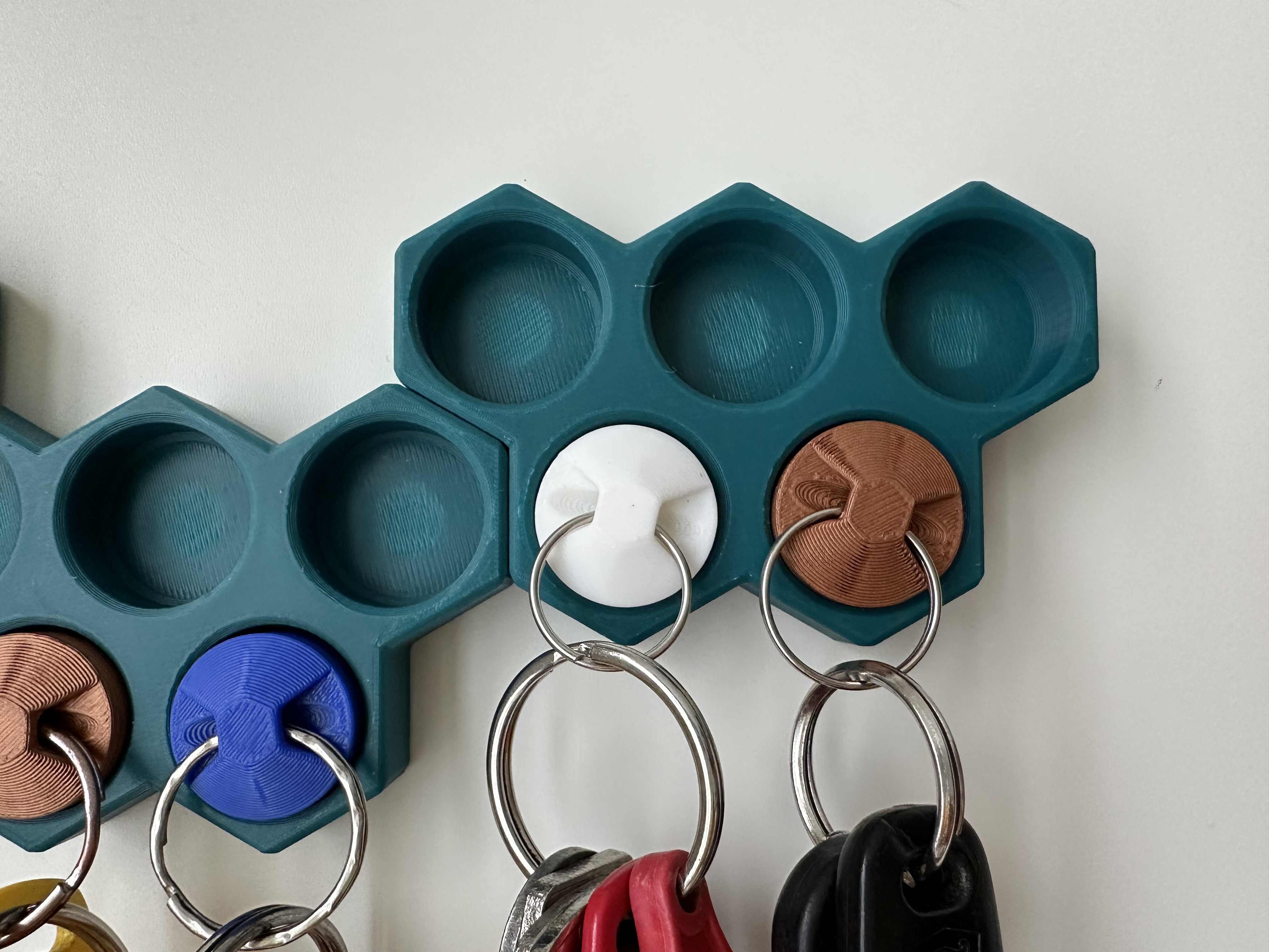 Hexagonal key holder with magnets remix by Mickey Knox | Download free ...