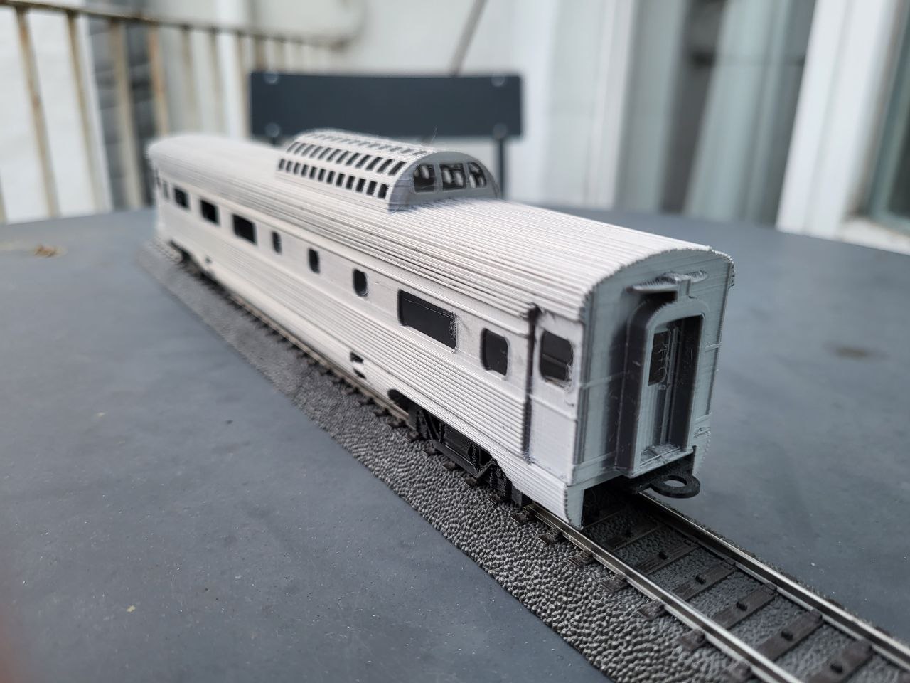 AMTRAK STREAMLINER VISTA DOME CAR FOR H0 SCALE by ASKA Modelle ...