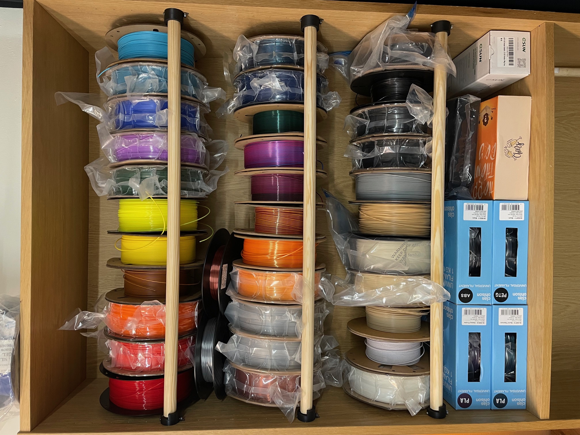 Billy Bookcase filament hanger by V.PoP | Download free STL model ...