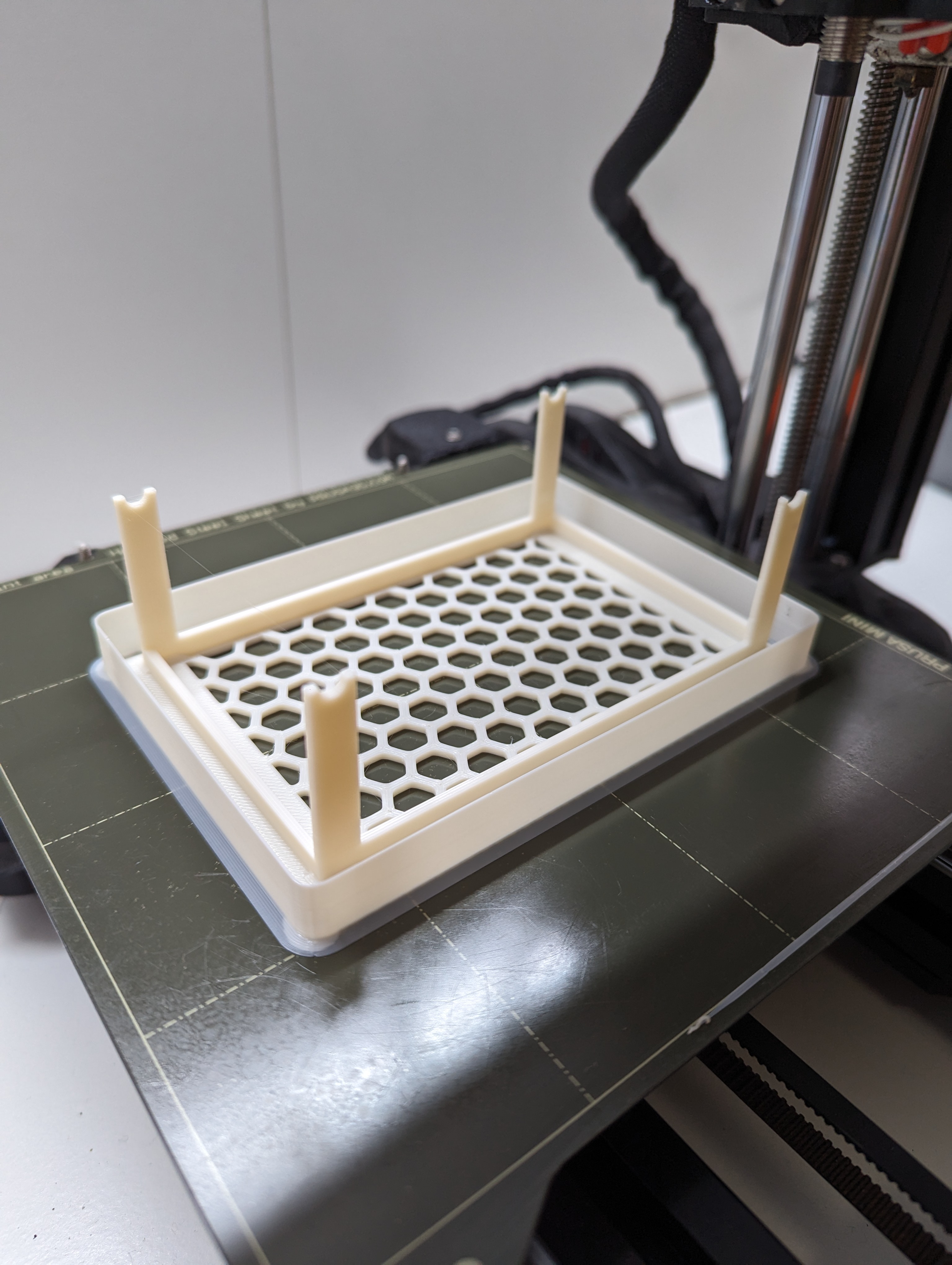 Stackable trays for Creality Space Pi by OndraM | Download free STL ...