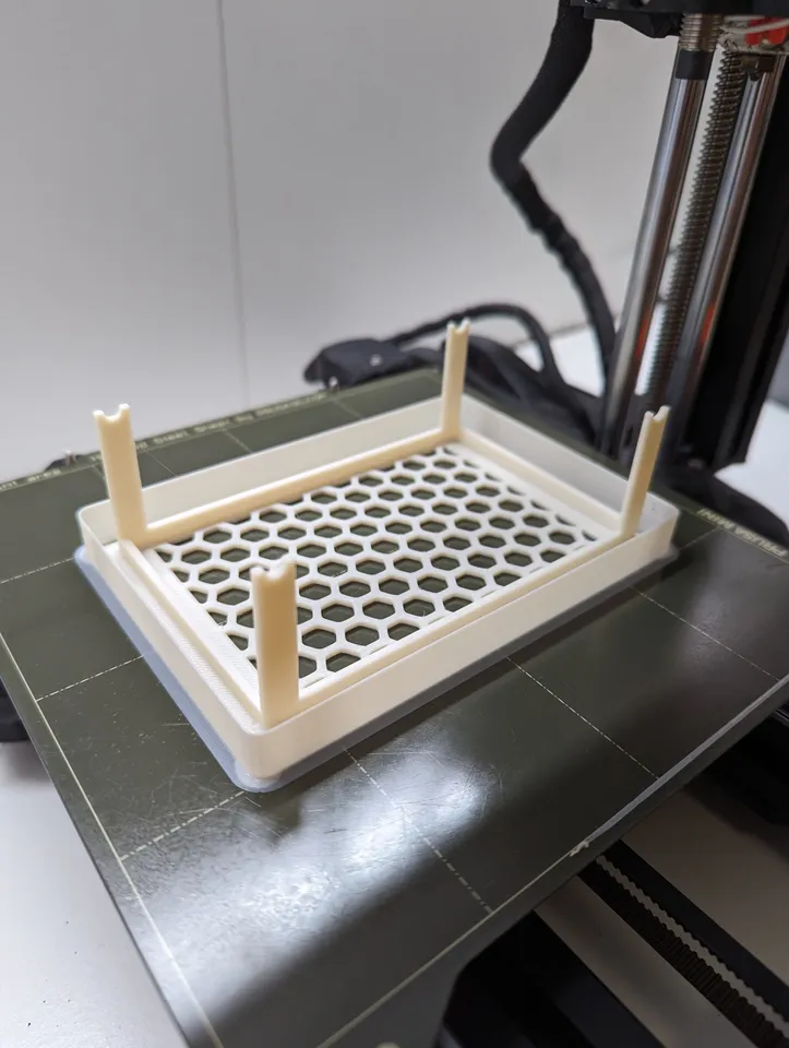 Stackable trays for Creality Space Pi by OndraM | Download free STL model | Printables.com