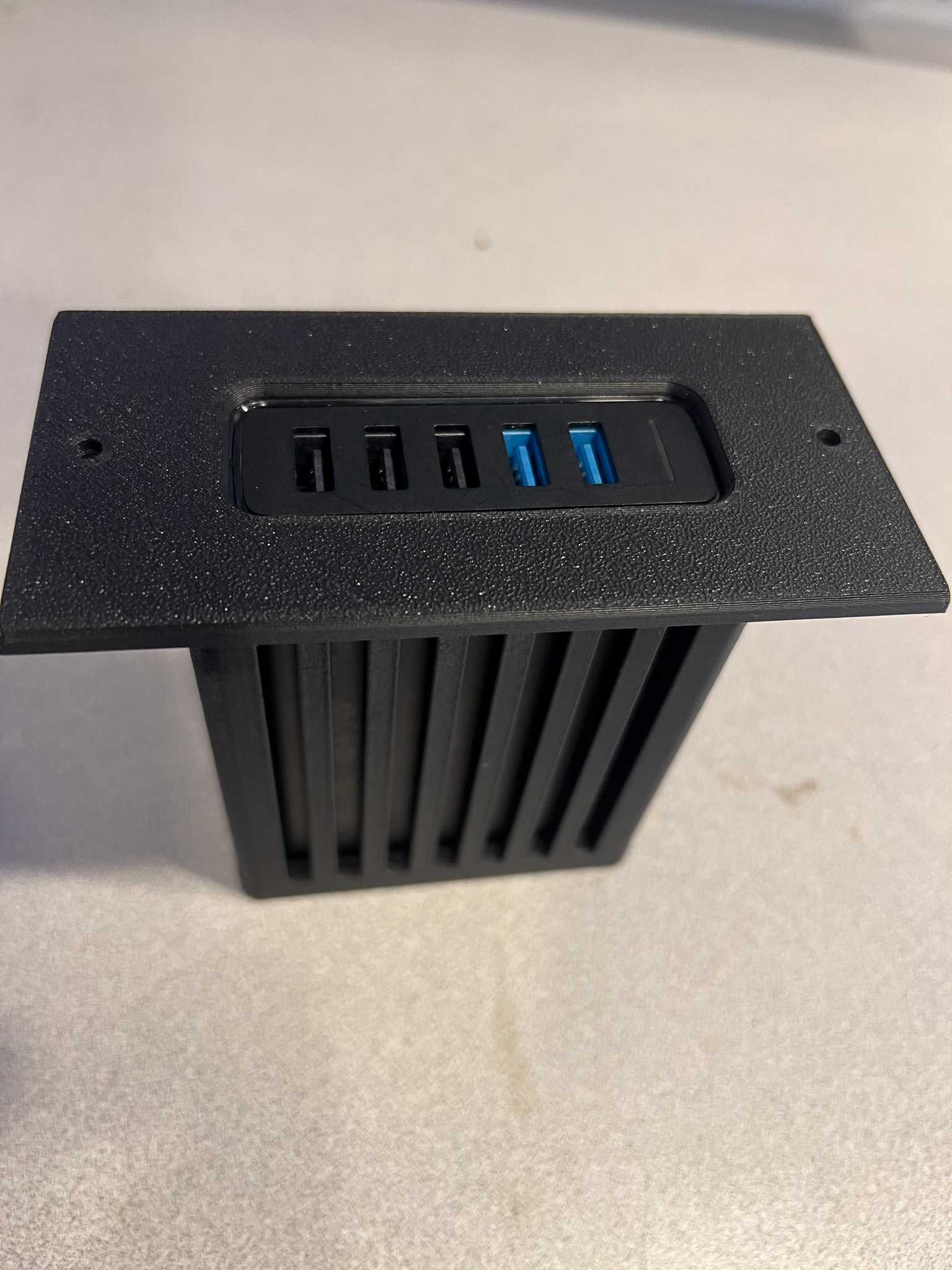 Anker USB PowerPort Recess Mount by bluenine | Download free STL model ...