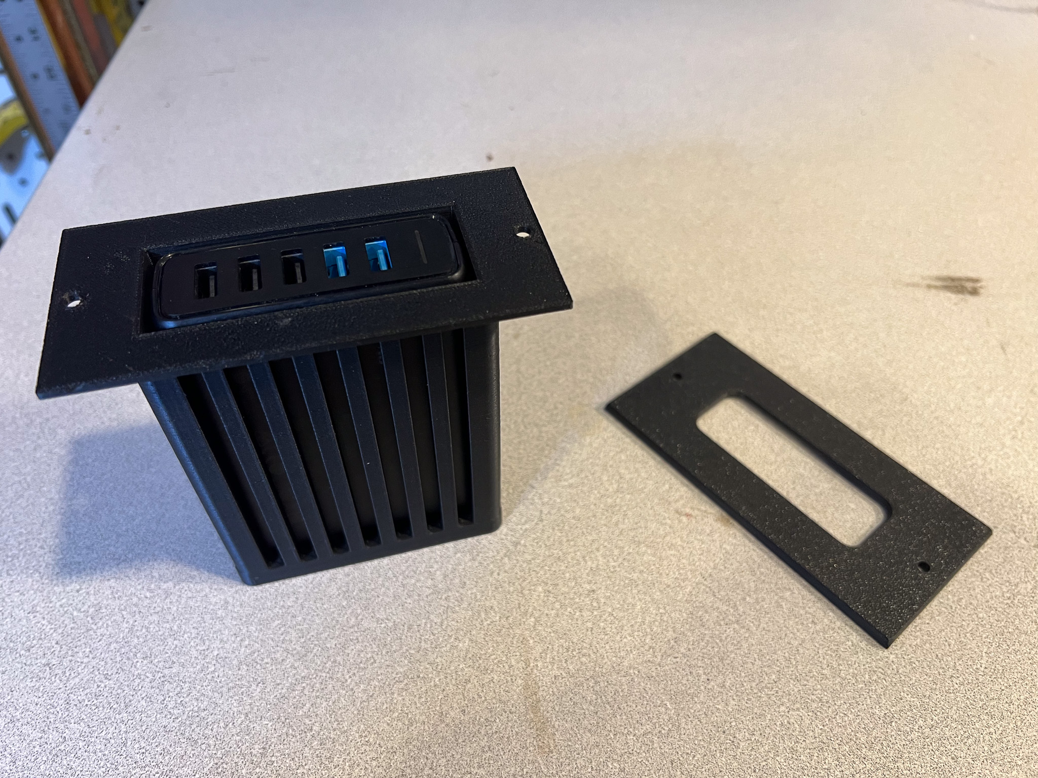 Anker USB PowerPort Recess Mount by bluenine | Download free STL model ...