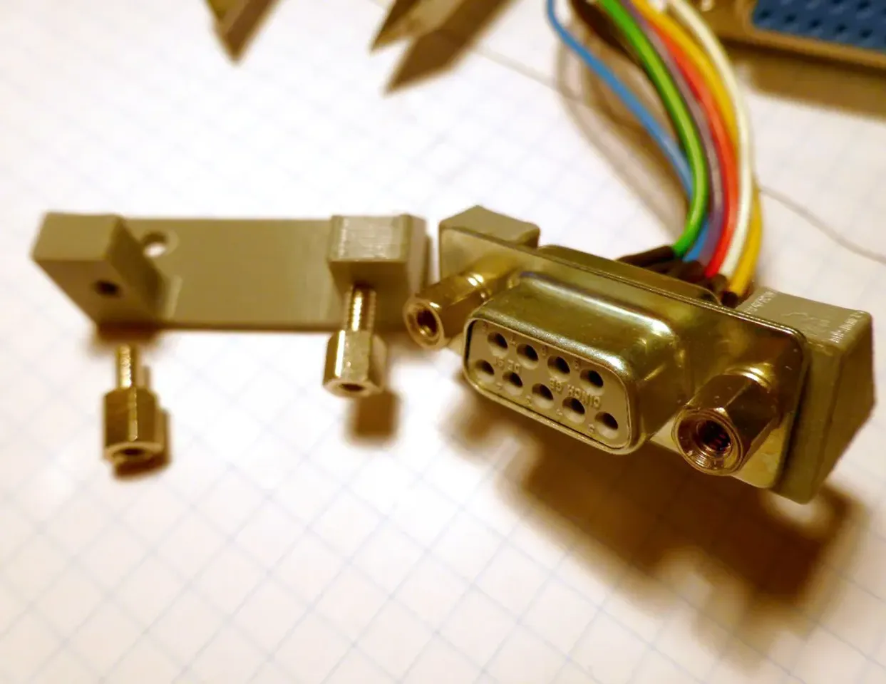 DB9, DB15 and DB25 Threaded Angle Bracket Mount by Area51 | Download ...