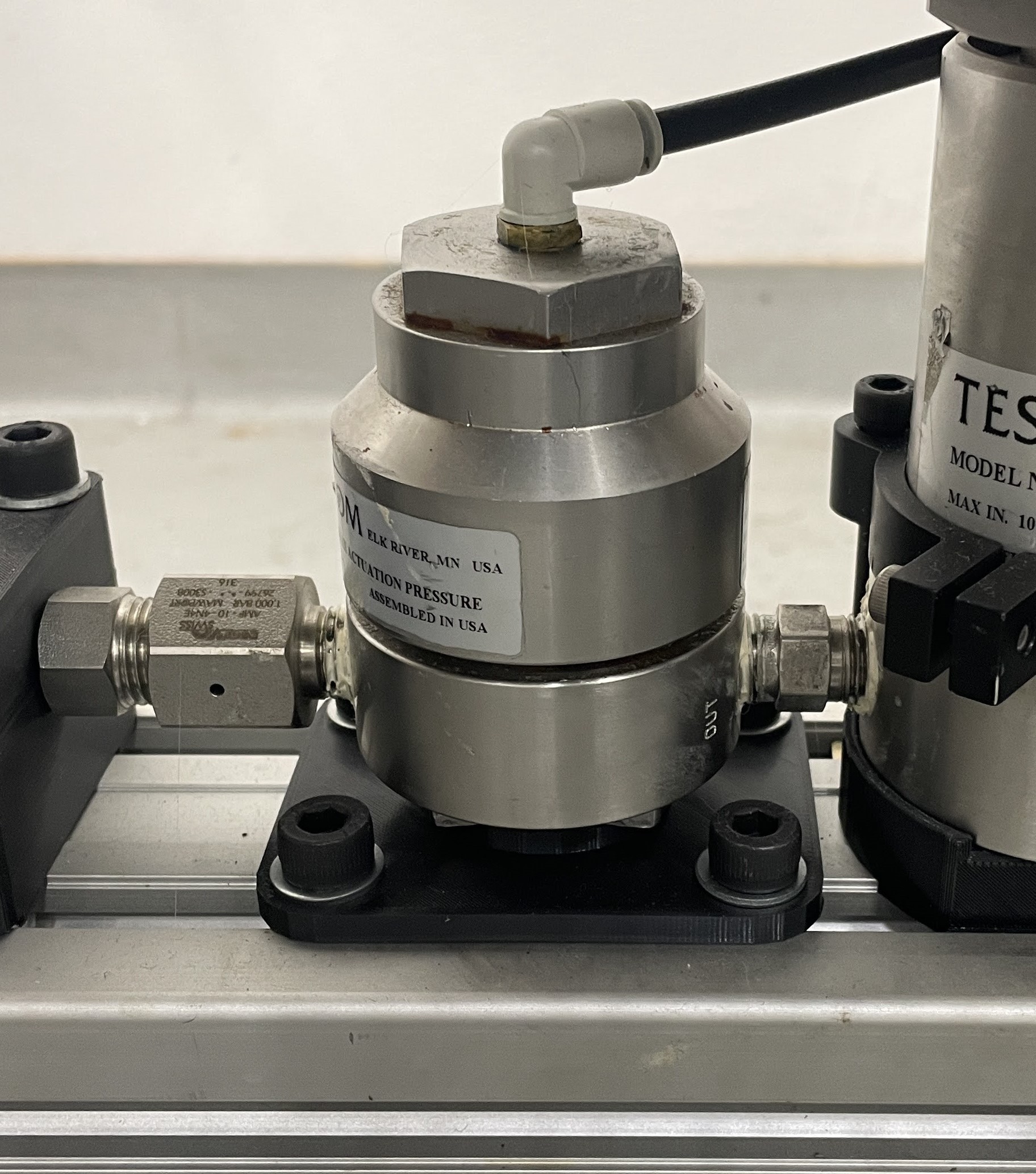Mount Brackets for Tescom VAVG valves by Douglas Hale | Download free ...
