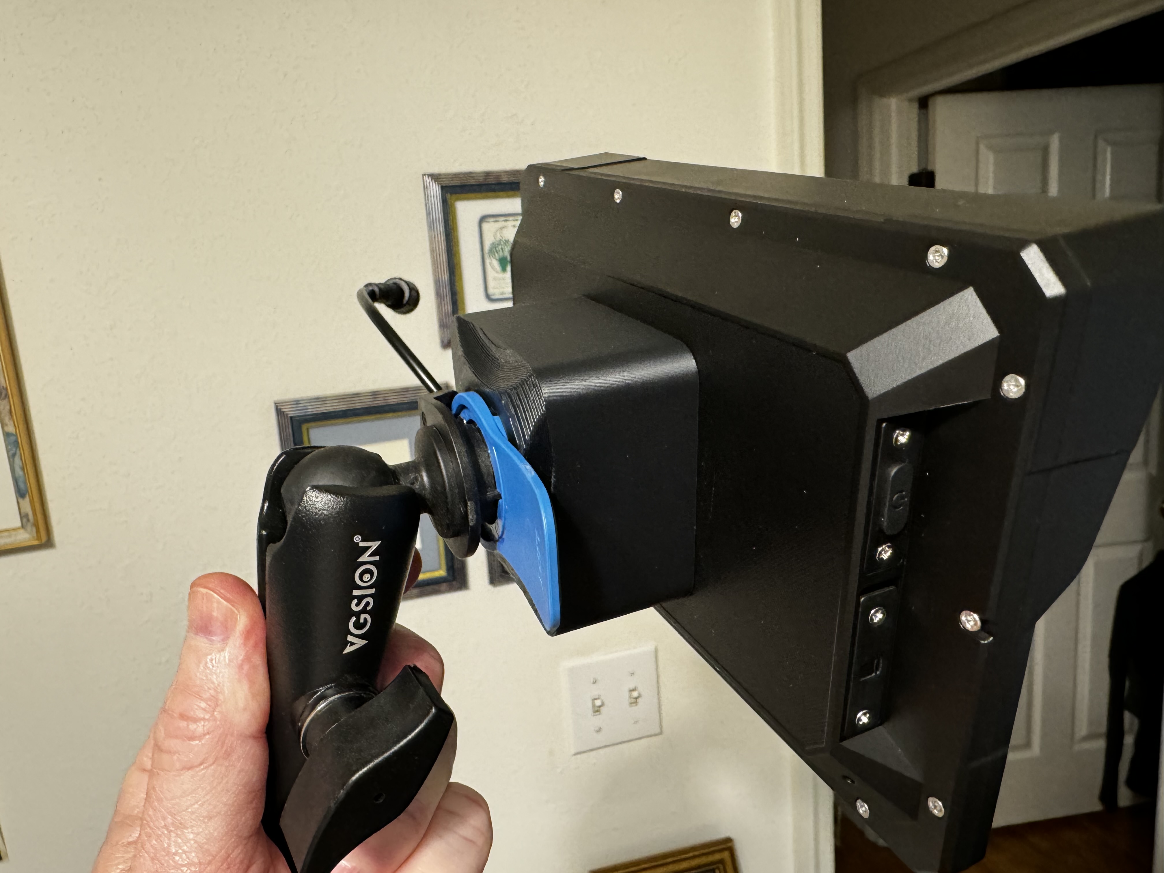 Carpuride W702 to Quadlock Receiver Adaptor by Carl Slaughter ...