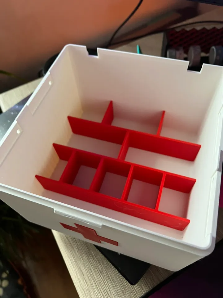 First Aid Box by ruimpereira | Download free STL model | Printables.com