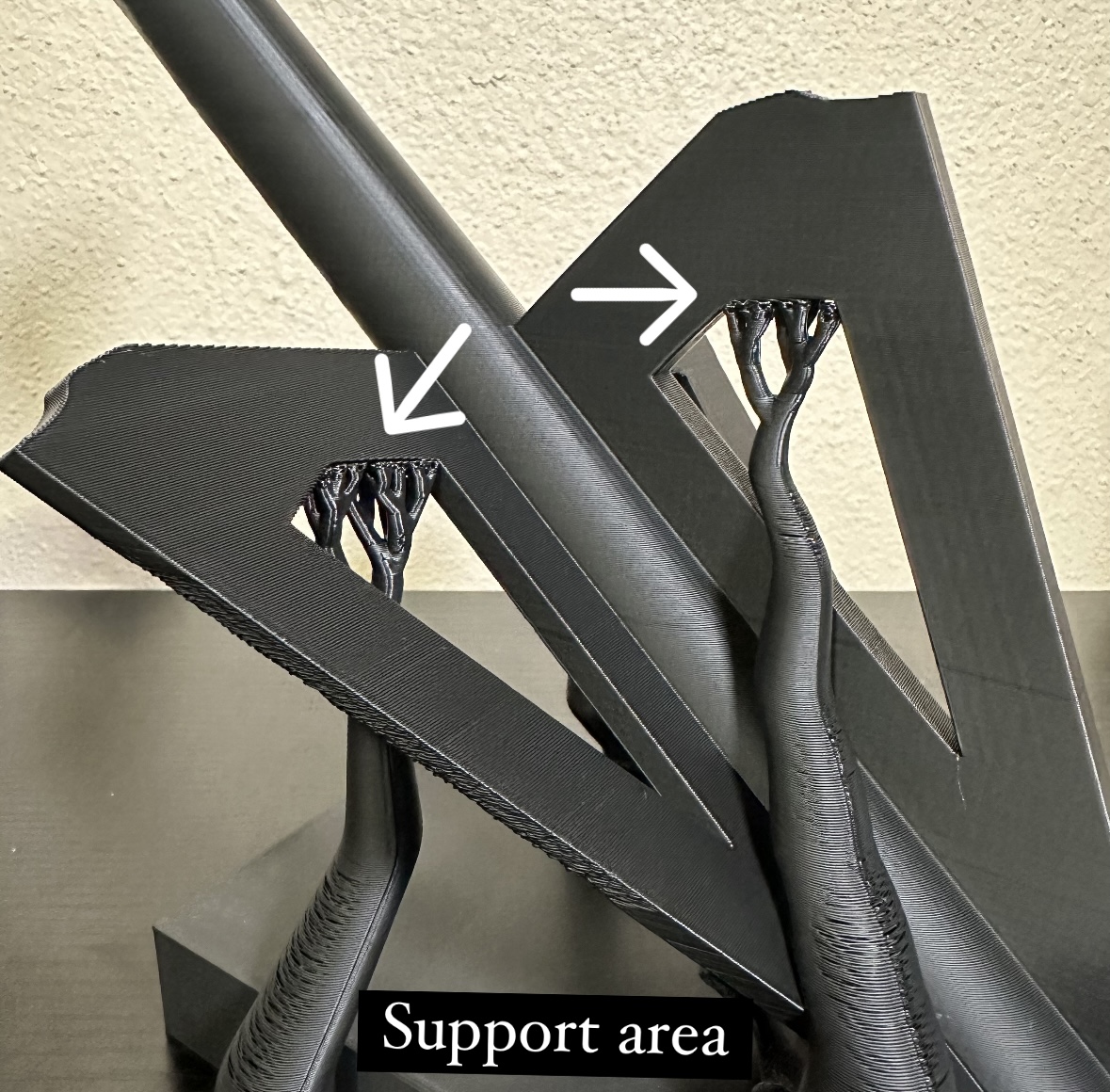 Broadhead Desktop Skull Display by Deltree3D | Printables Store