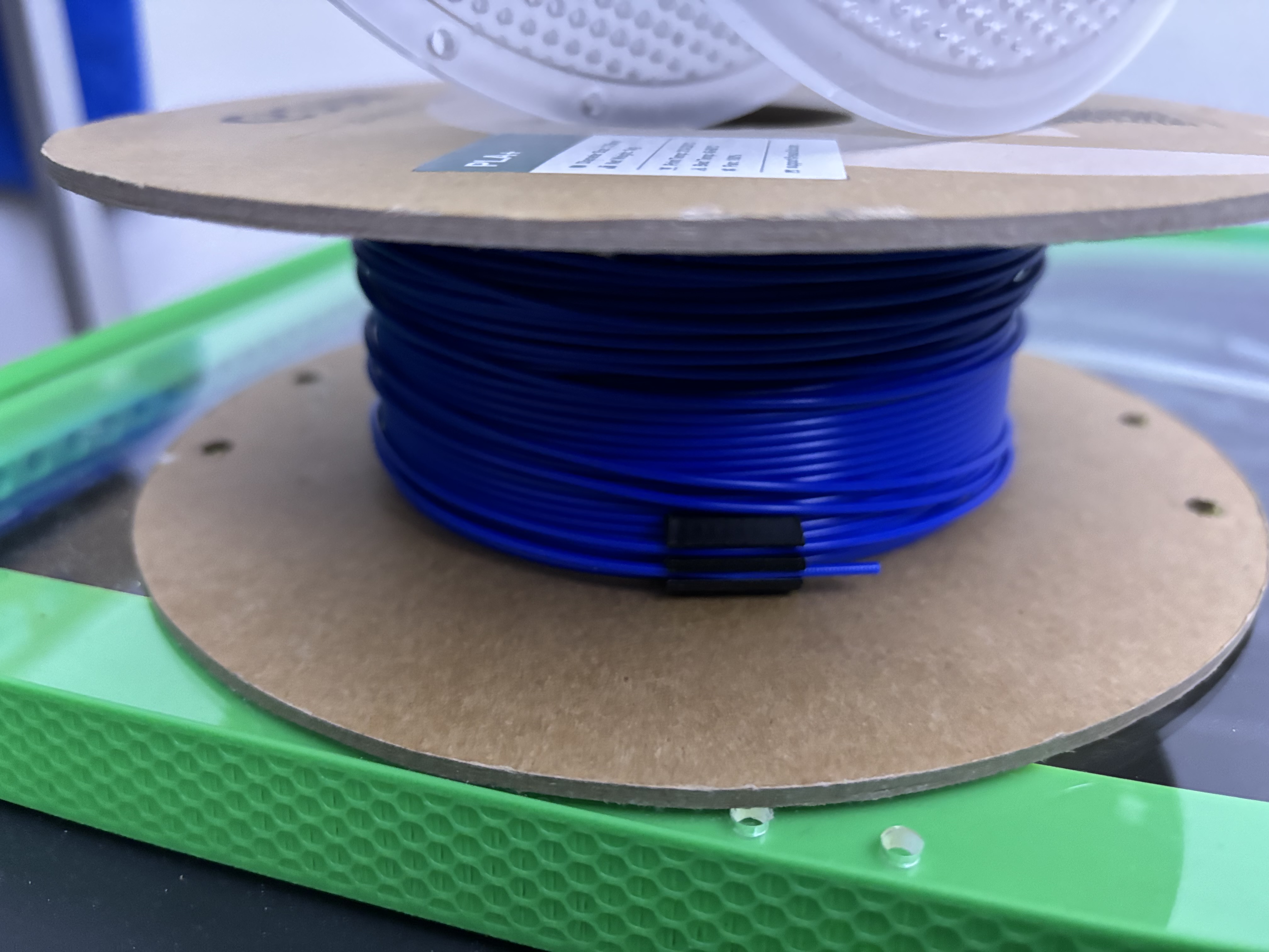 Filament clip by Mhatey3d | Download free STL model | Printables.com