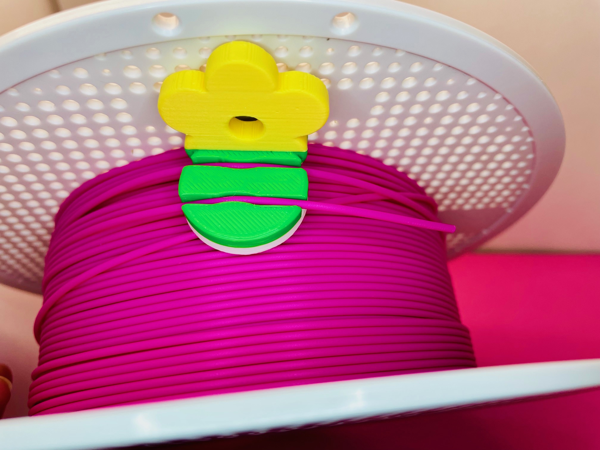 Your Friendly Filament Clip: Daisy by FunFam3D | Download free STL ...