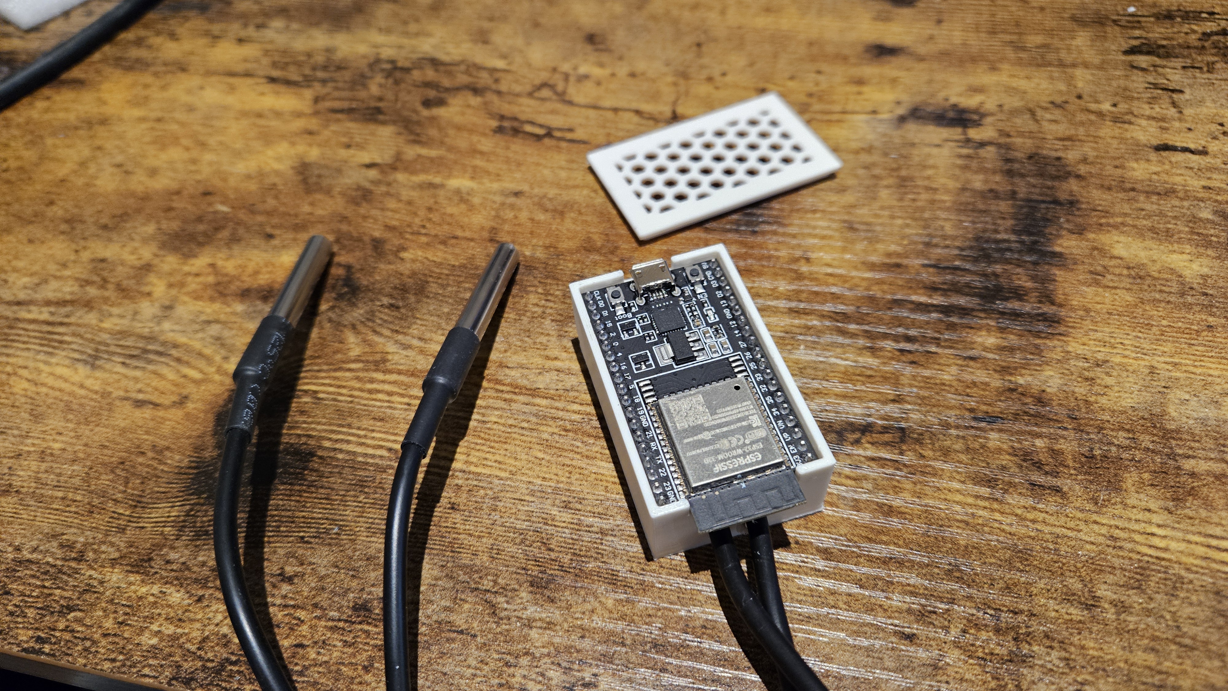 esp32 WROOM 32D case with room for wire by XFaktor | Download free STL ...