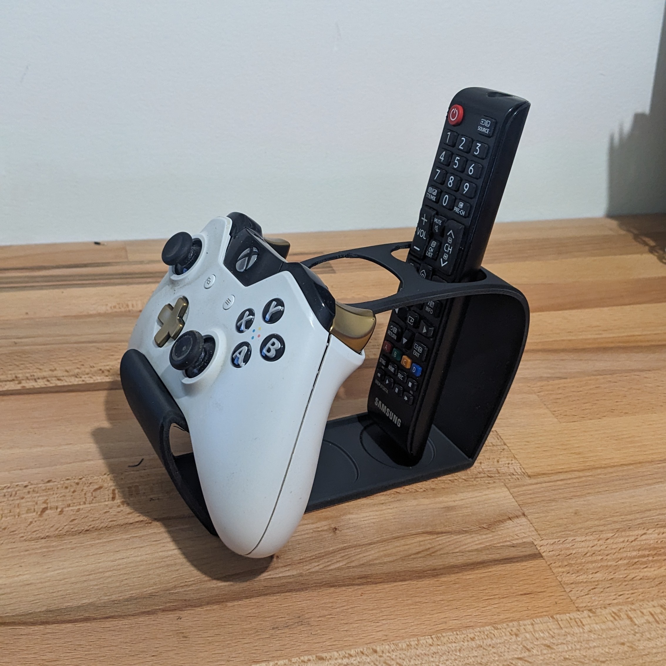 Gamer's Controller & Remote Caddy por Joy_3DMakes | Descargar modelo ...