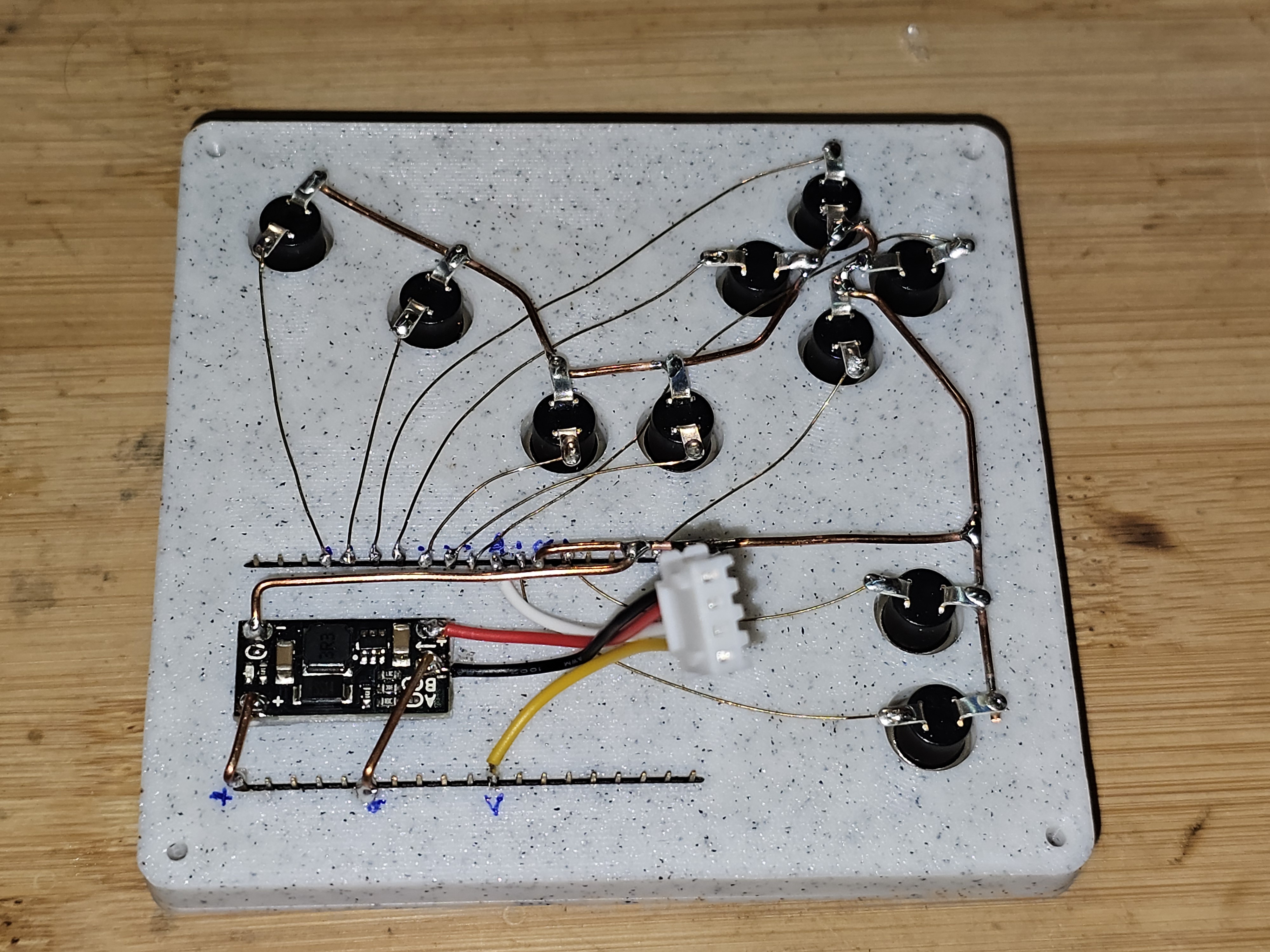 µNES-CRT-ESP32 Console V2 by Chyneuze | Download free STL model ...