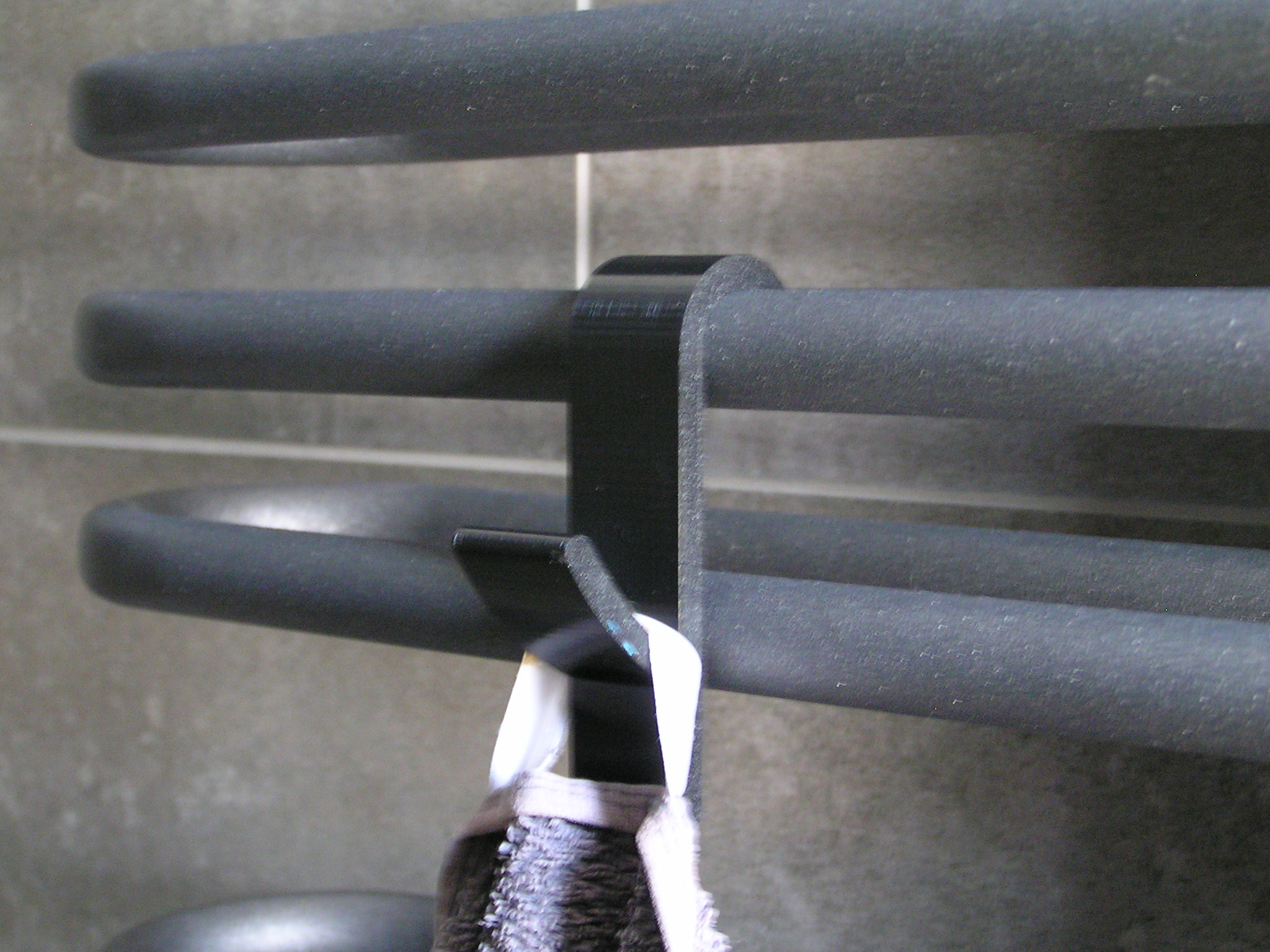 Radiator Hook - For Round Radiator by Pyciu | Download free STL model ...