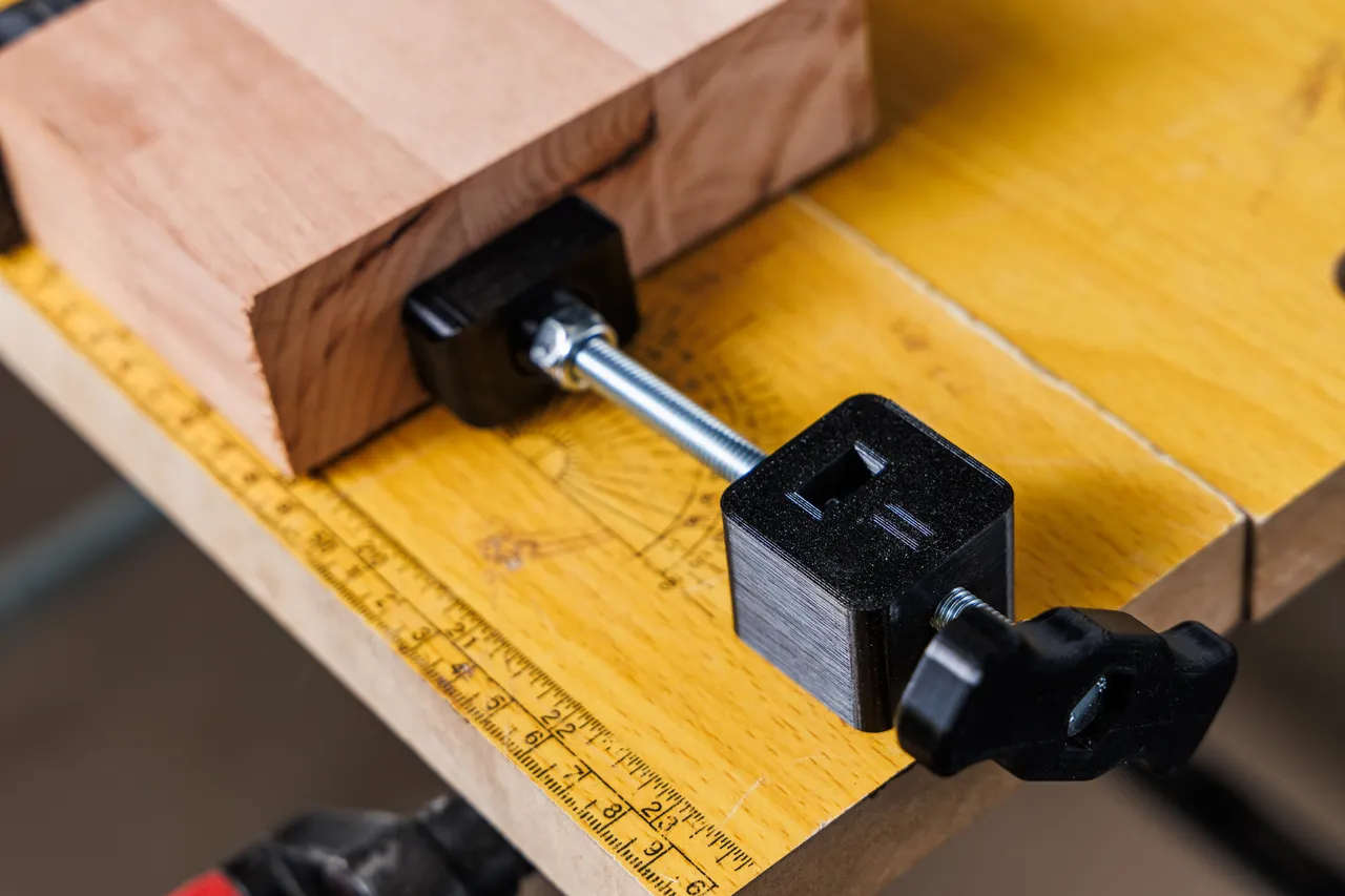 Adjustable vice block / bench dog by Bobeca | Download free STL model ...