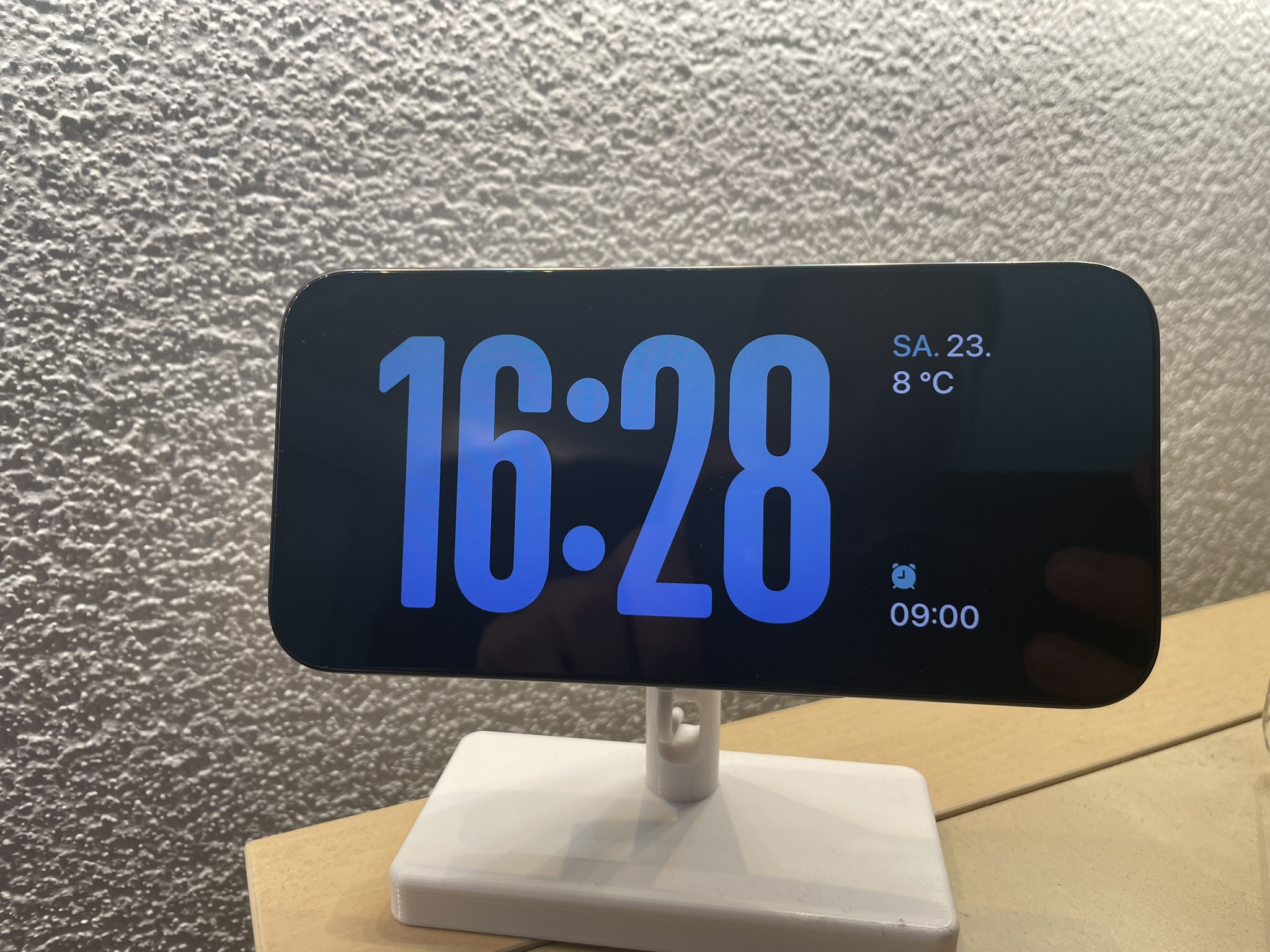 Stand for Apple Mag Safe V3 by Nicolas ⚡️ | Download free STL model ...